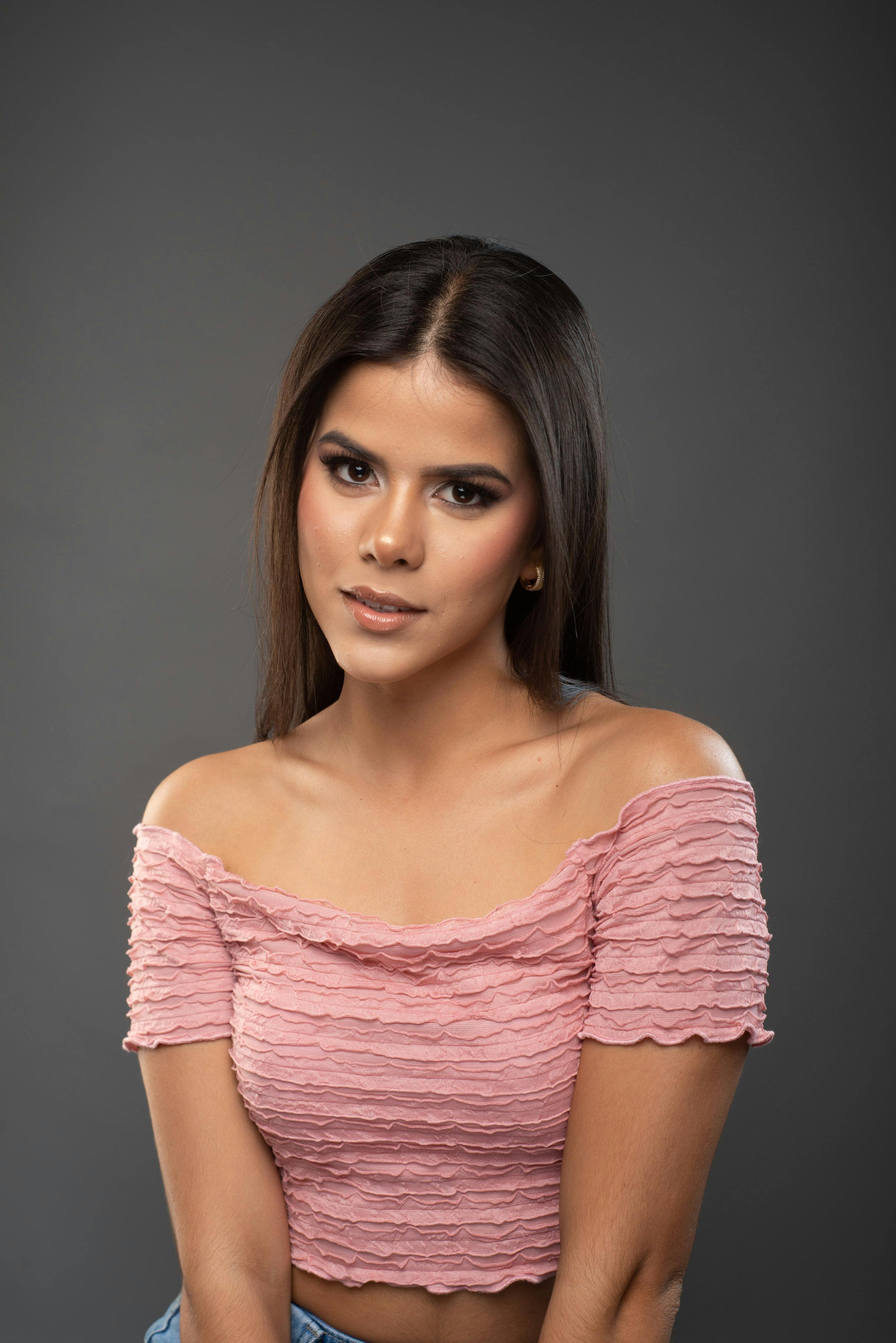 Modelo Sam Rodriguez · Foto de stock gratuita