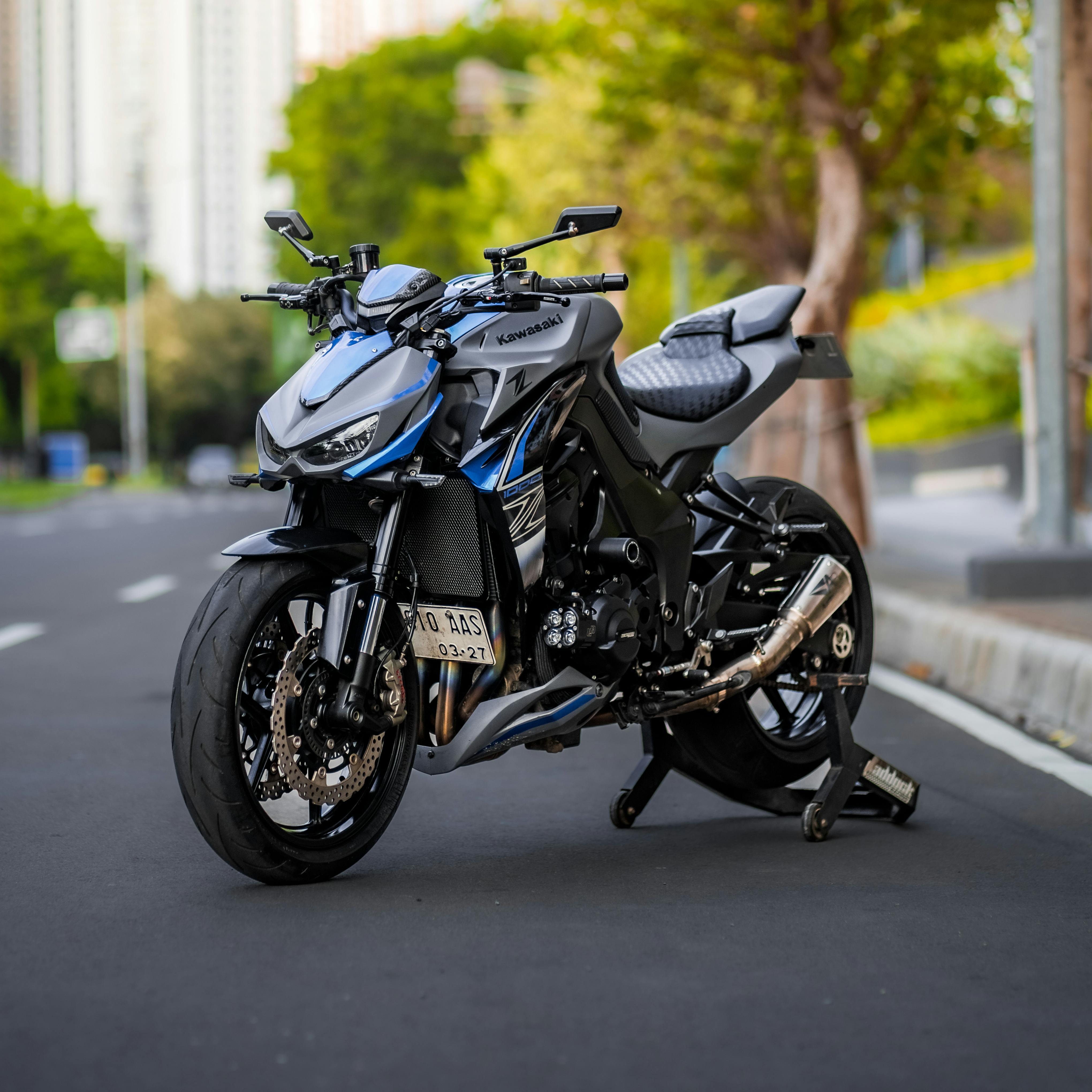 Blue Kawasaki Z1000 Motorcycle in Indonesia · Free Stock Photo