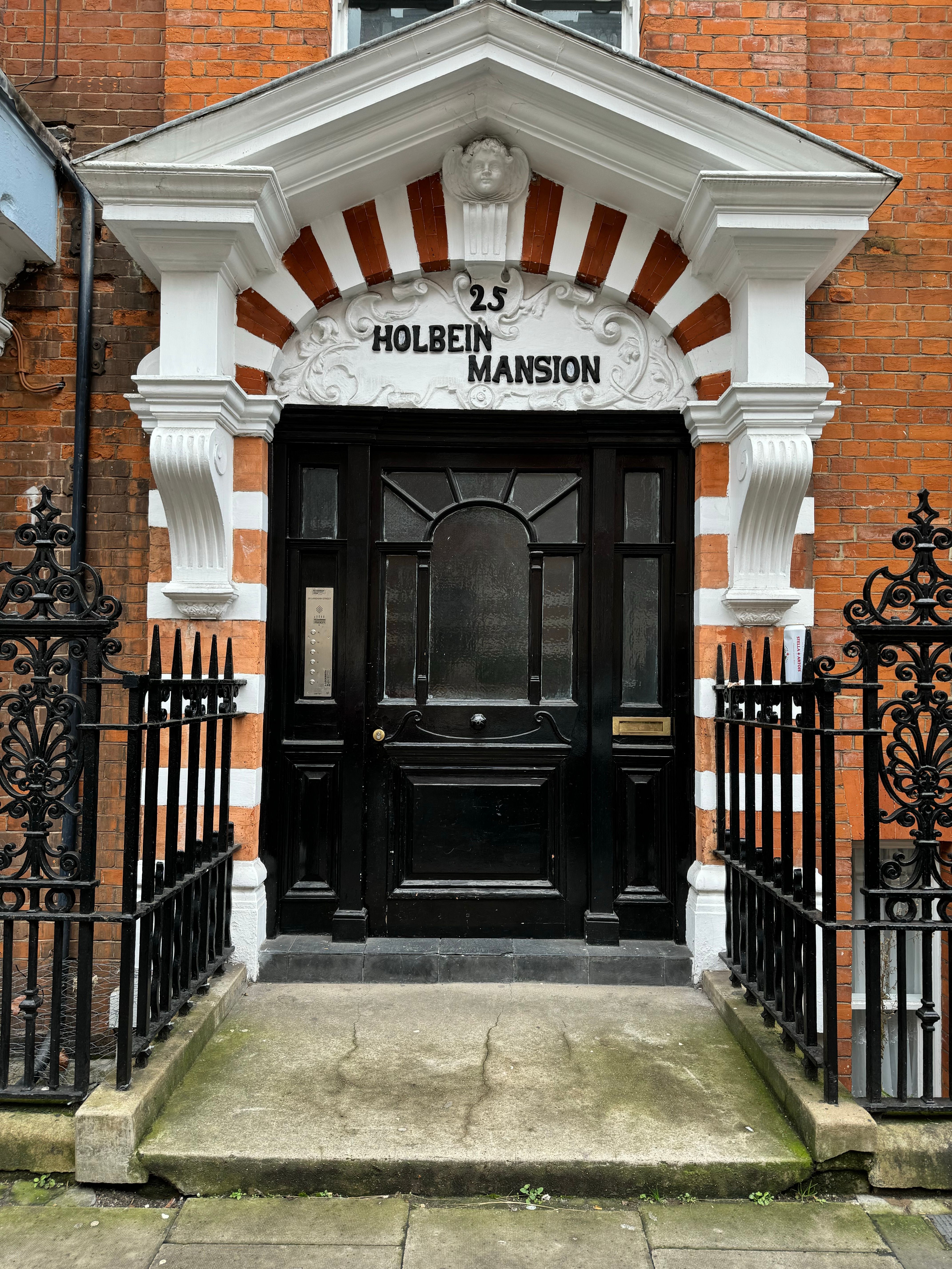 Entrance to Historic Holbein Mansion in London · Free Stock Photo