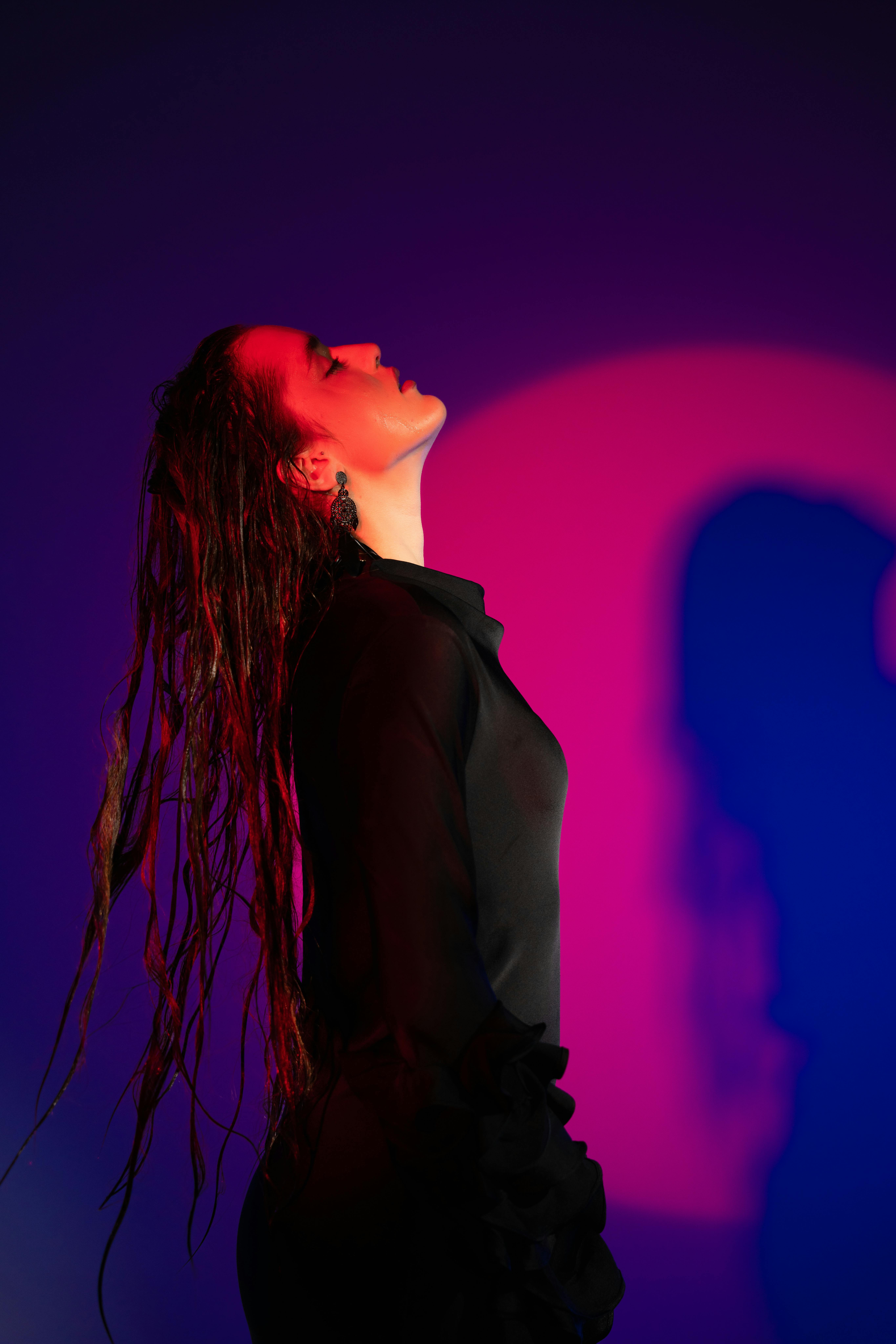 Side Profile Pose Photos, Download The BEST Free Side Profile Pose ...