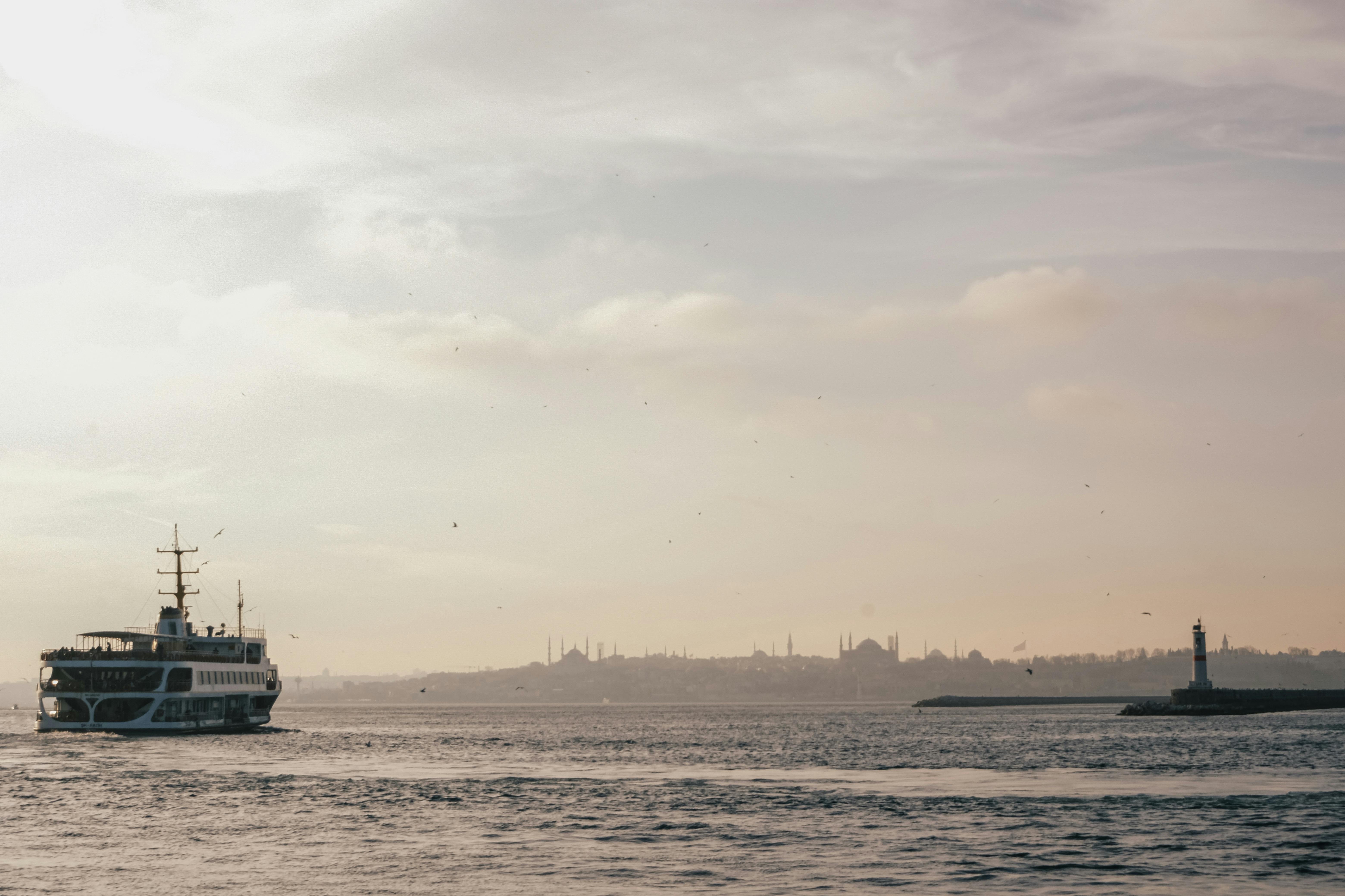 Quay Map Photos, Download The BEST Free Quay Map Stock Photos & HD Images