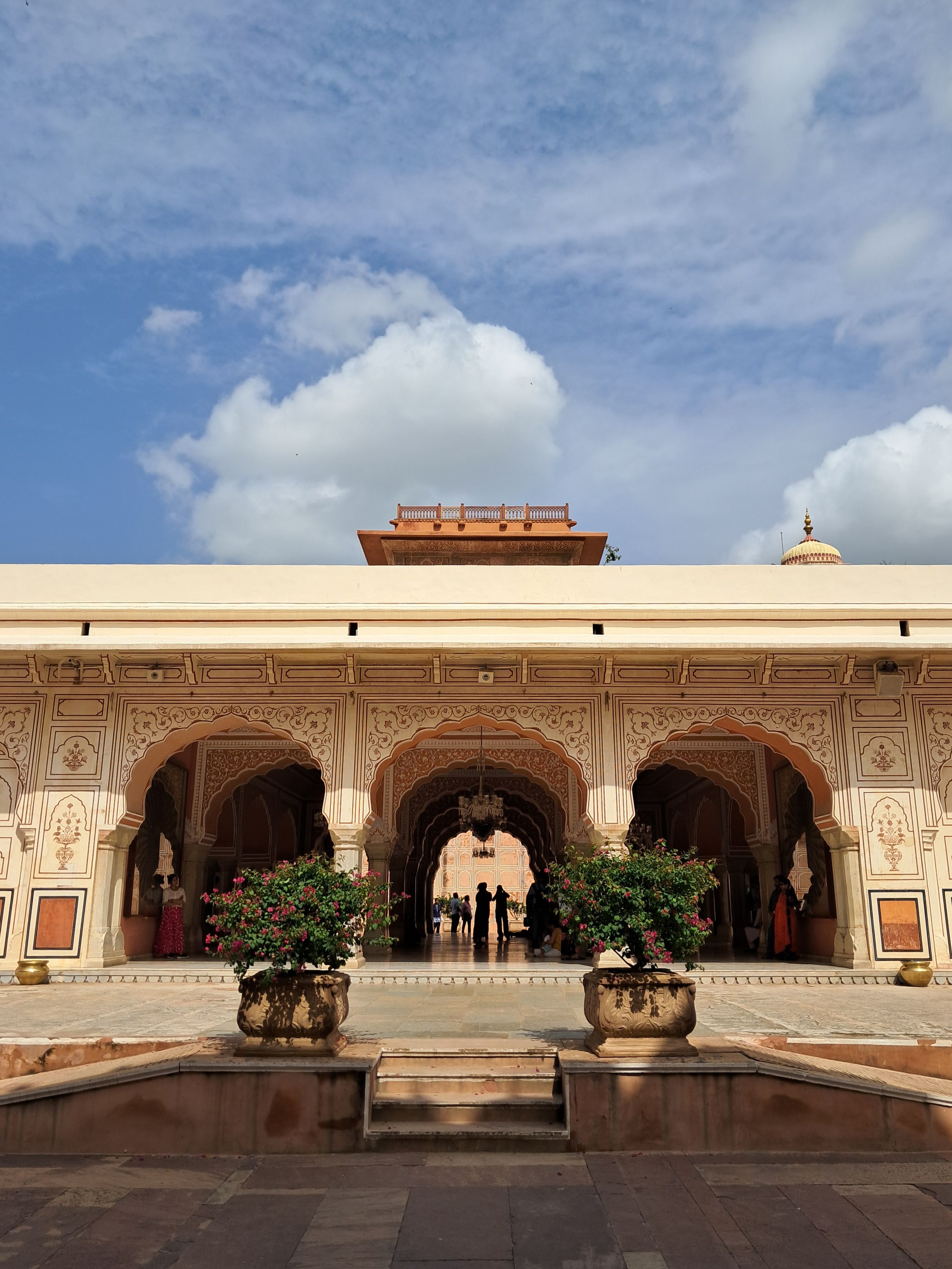 Intricate Architecture of Jaipur Palace Courtyard · Free Stock Photo