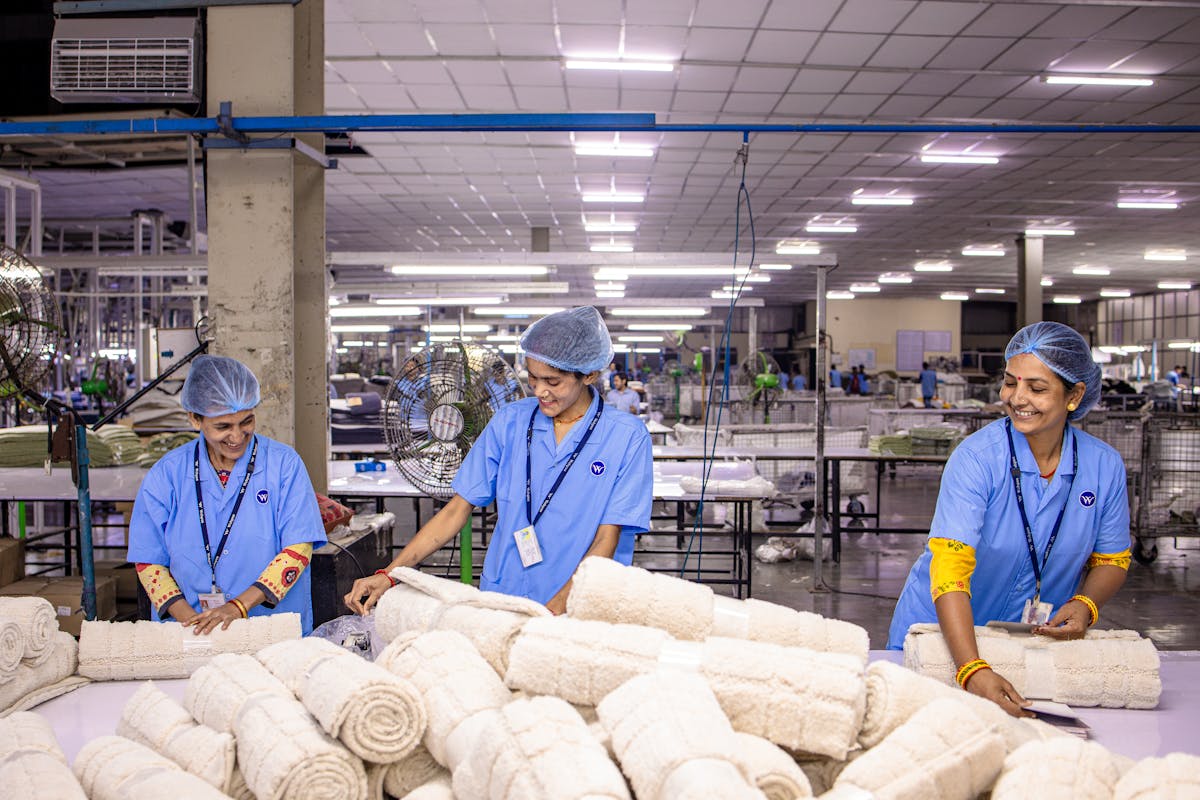 Women At Work Photos, Download The BEST Free Women At Work Stock Photos ...