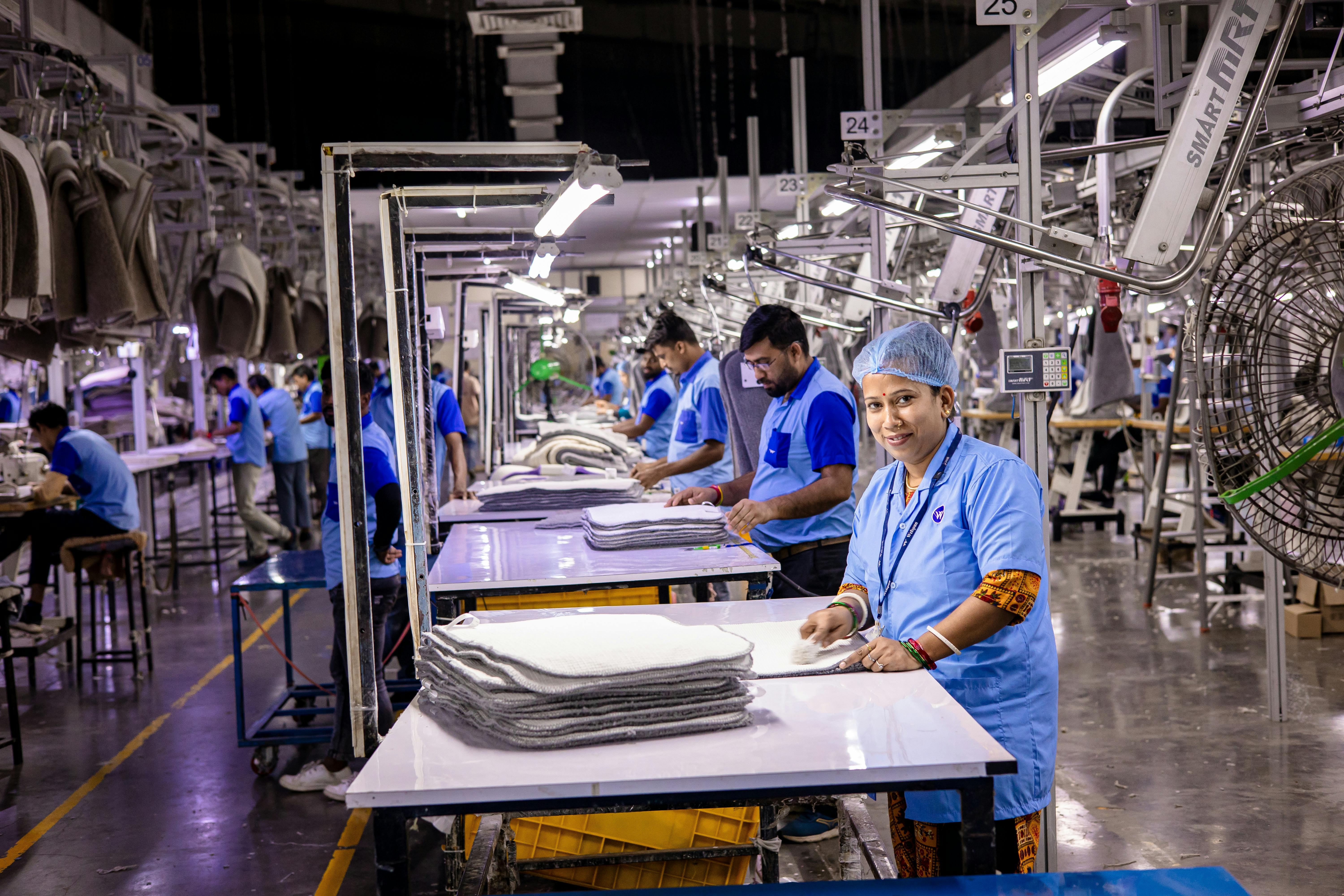 Factory Lighting Photos, Download The BEST Free Factory Lighting Stock ...