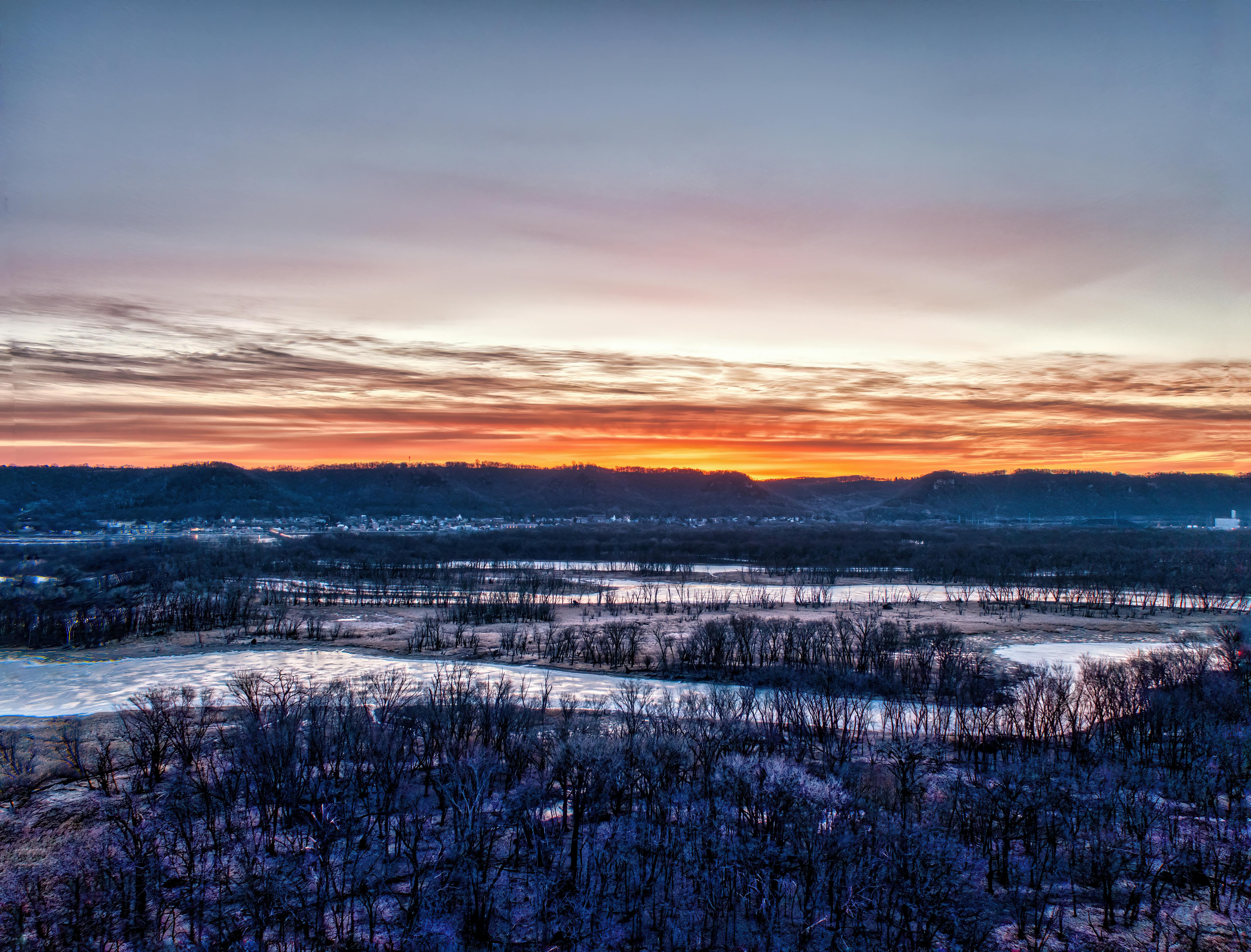 Stunning Winter Sunrise Over Wabasha, Minnesota · Free Stock Photo