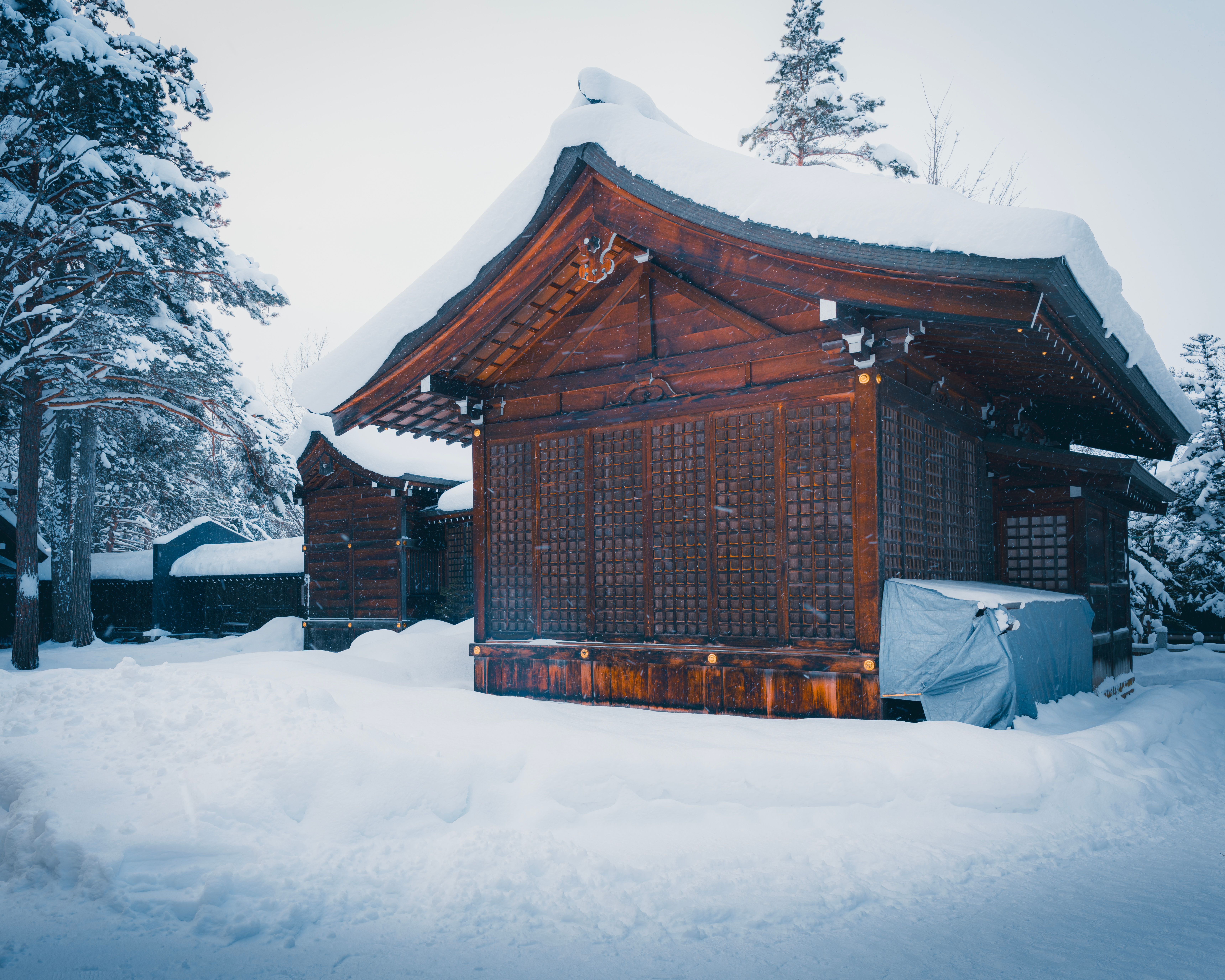 Traditional Japanese Architecture in Winter · Free Stock Photo
