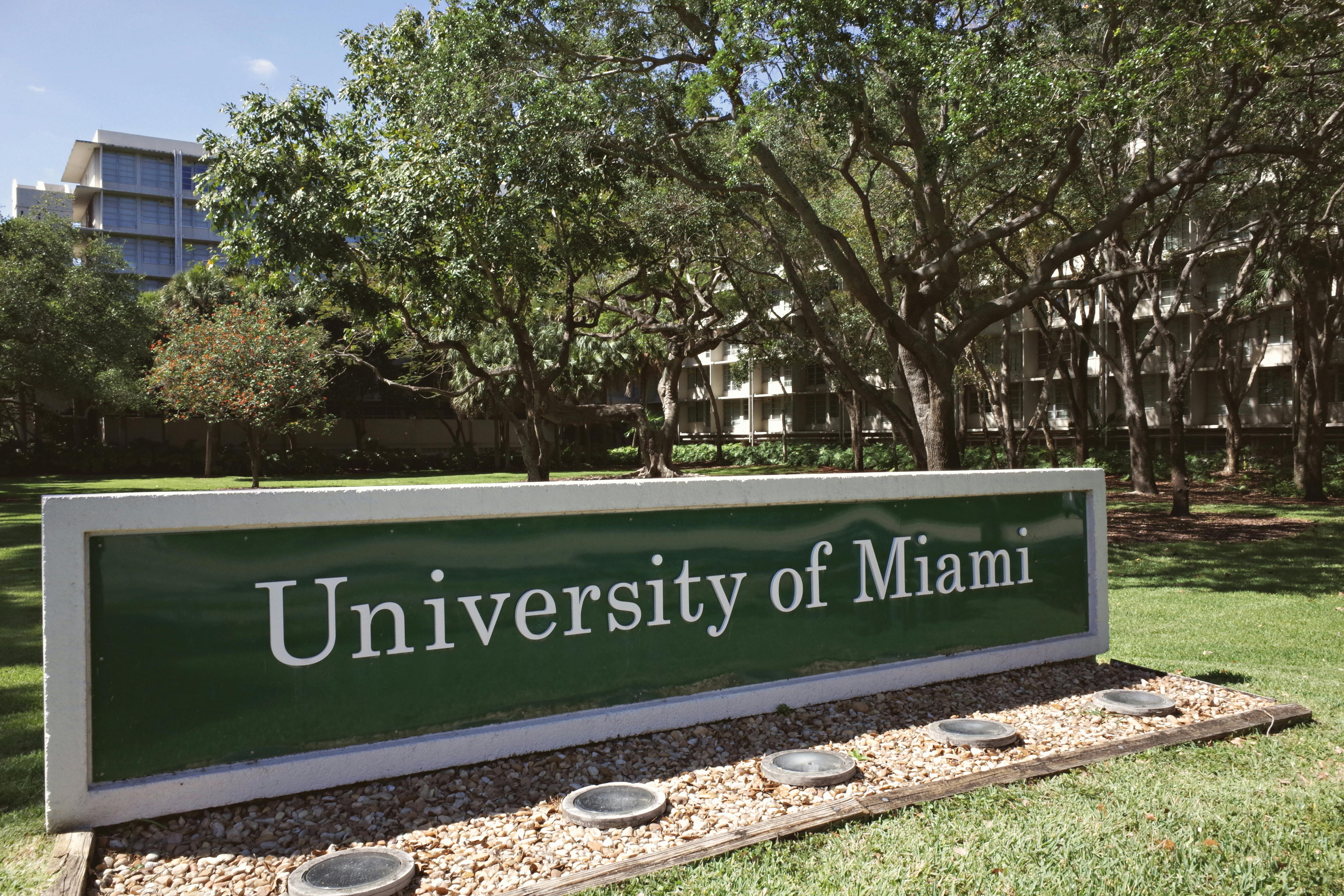 Entrada Para A Universidade De Miami Em Coral Gables, Flórida · Foto ...