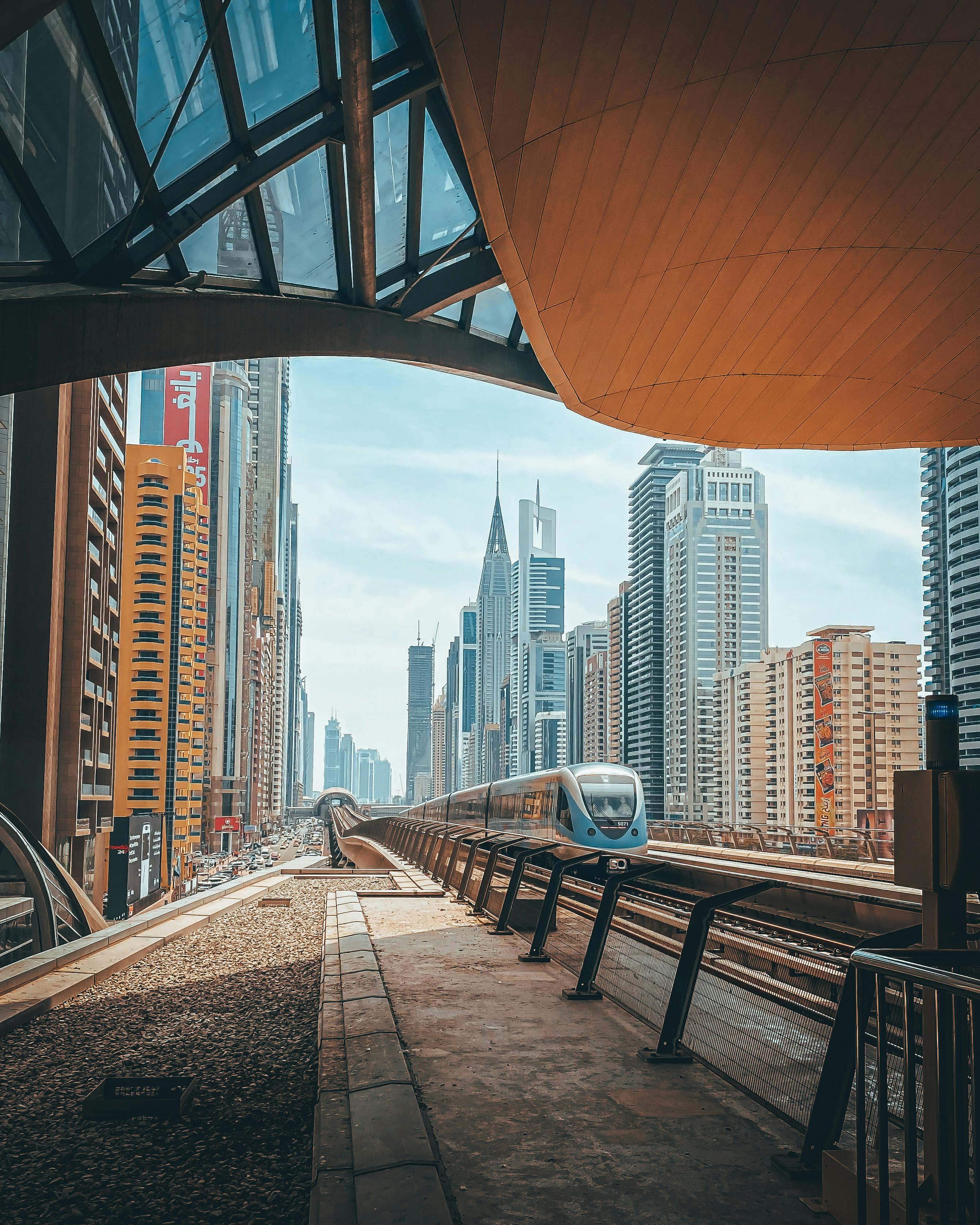 Building Track Photos, Download The BEST Free Building Track Stock ...