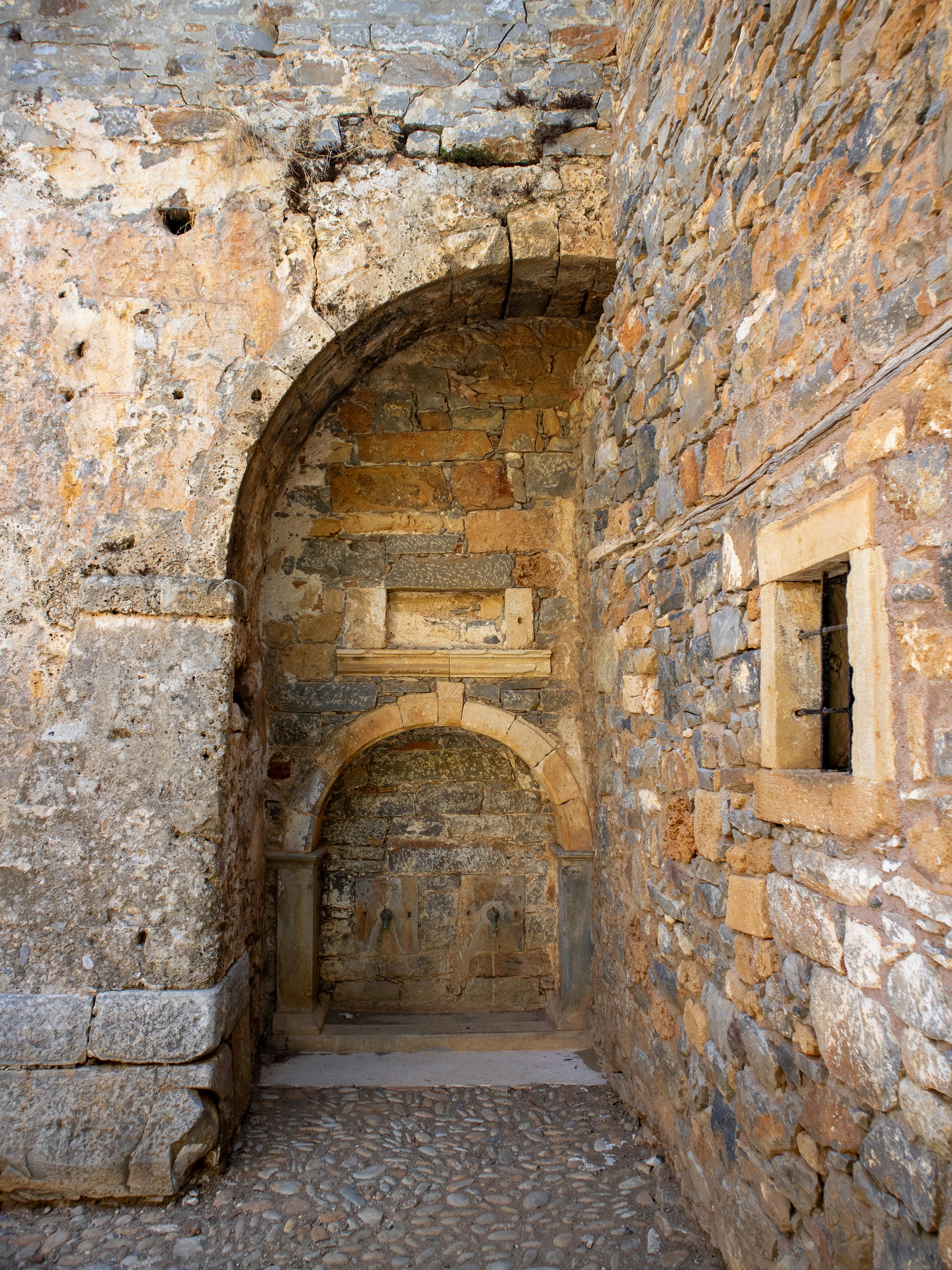 Arcs En Plein Cintre Photos, Download The BEST Free Arcs En Plein ...