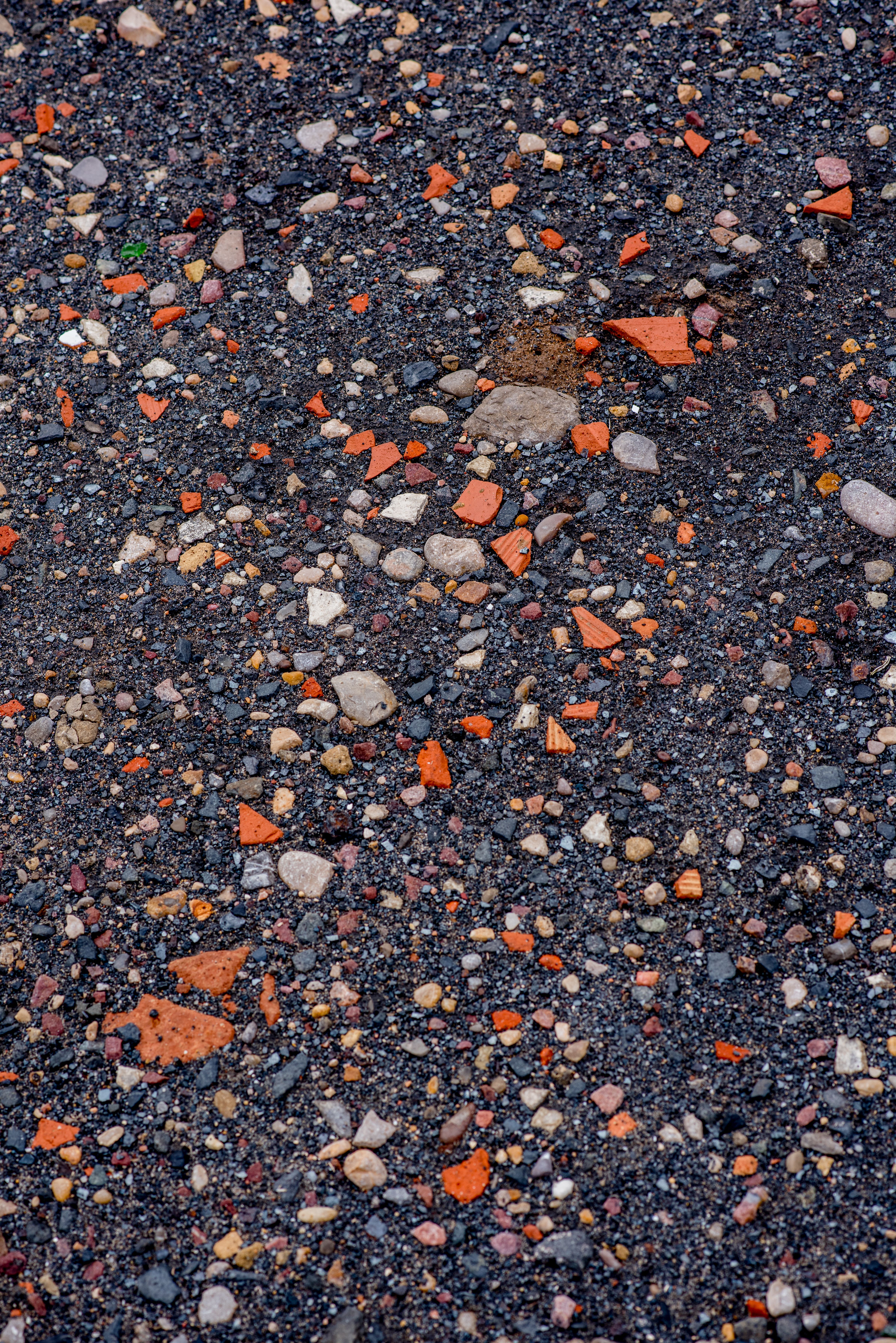 Asfalto Colorido Com Textura De Seixos E Pedras · Foto profissional ...