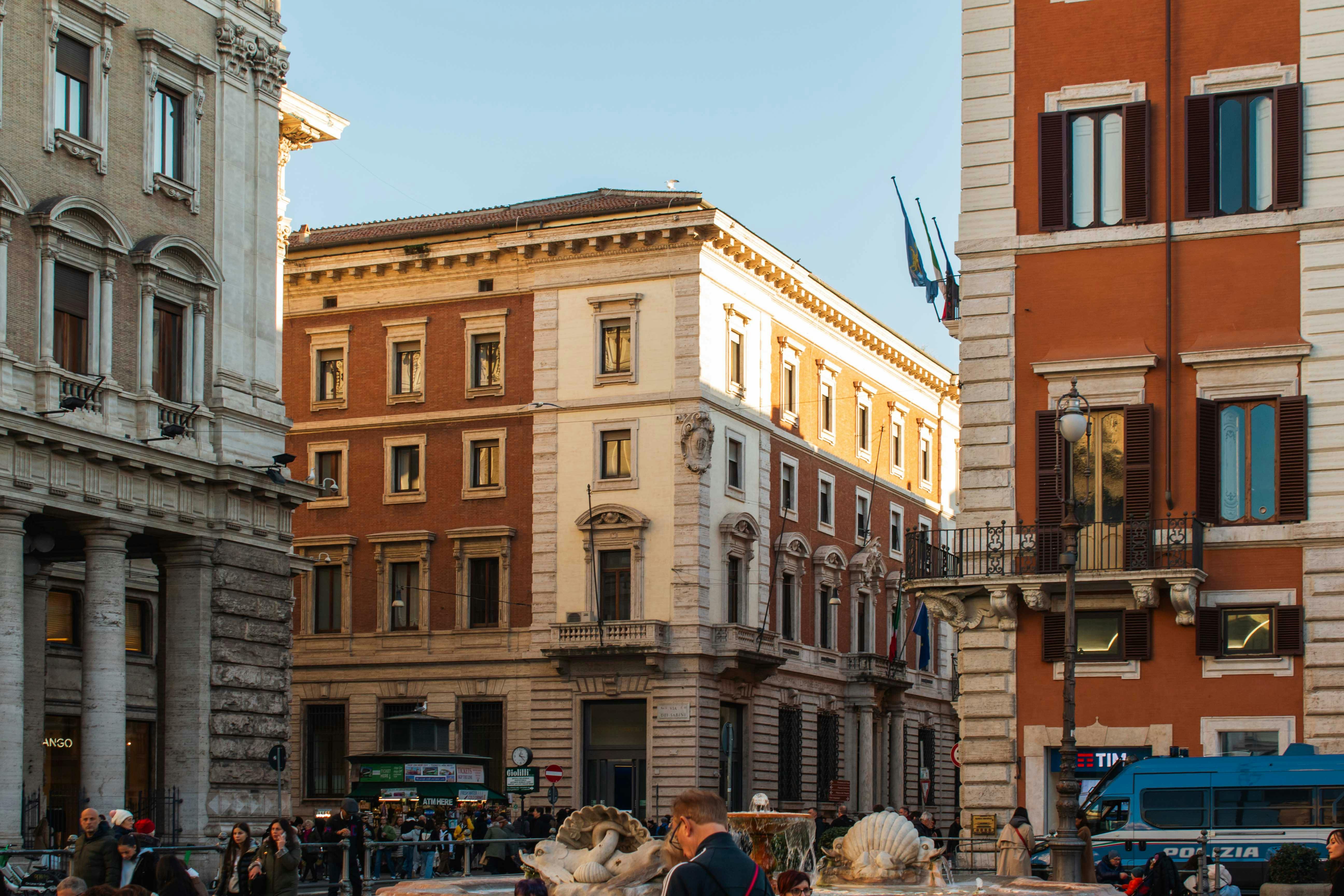 Vista De Rua Da Arquitetura Histórica De Roma · Foto profissional gratuita