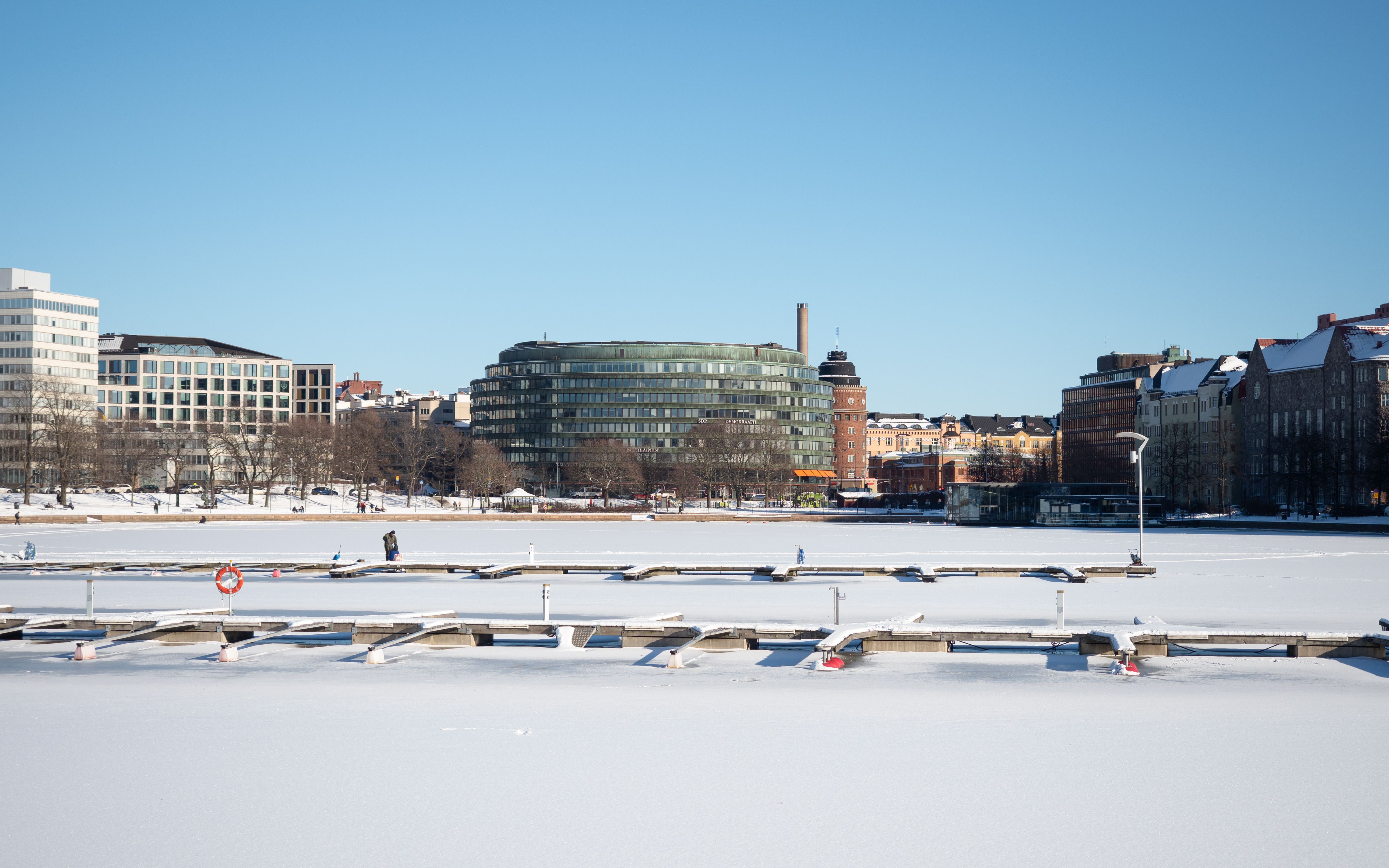 Vista Panorámica Invernal De La Arquitectura De Helsinki · Foto de ...