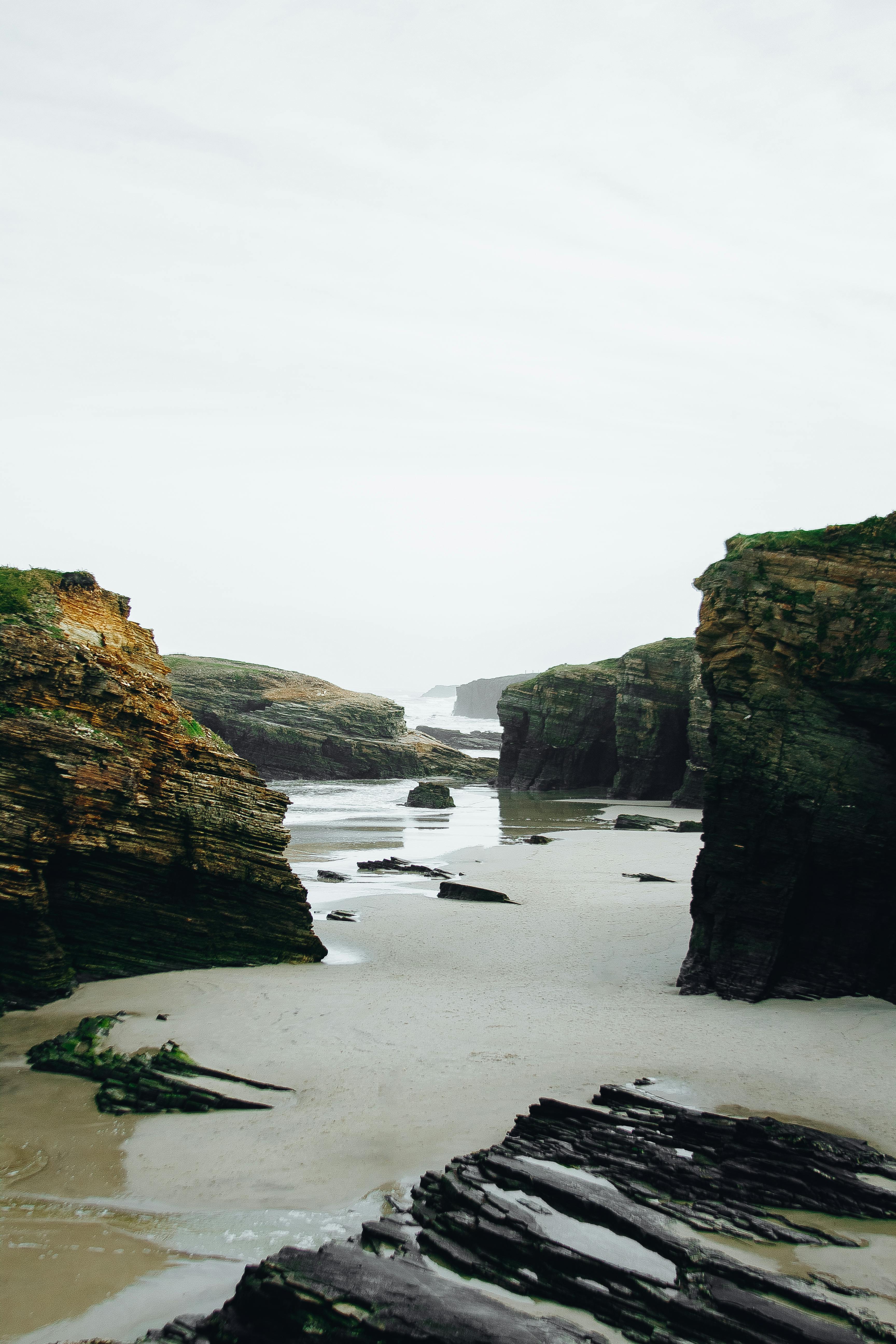 Water Flowing · Free Stock Photo