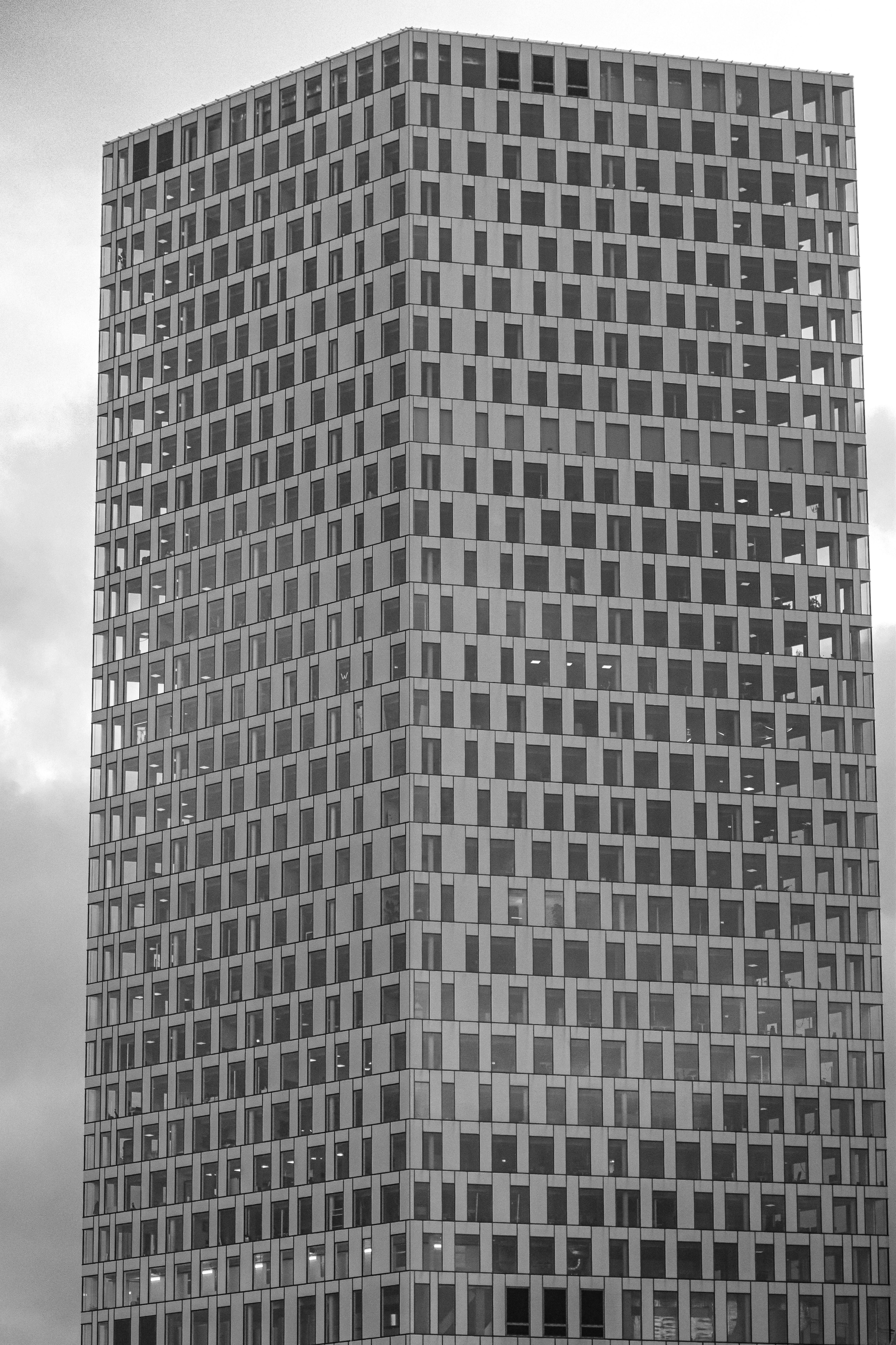 Modern High-Rise Office Building in Gothenburg · Free Stock Photo