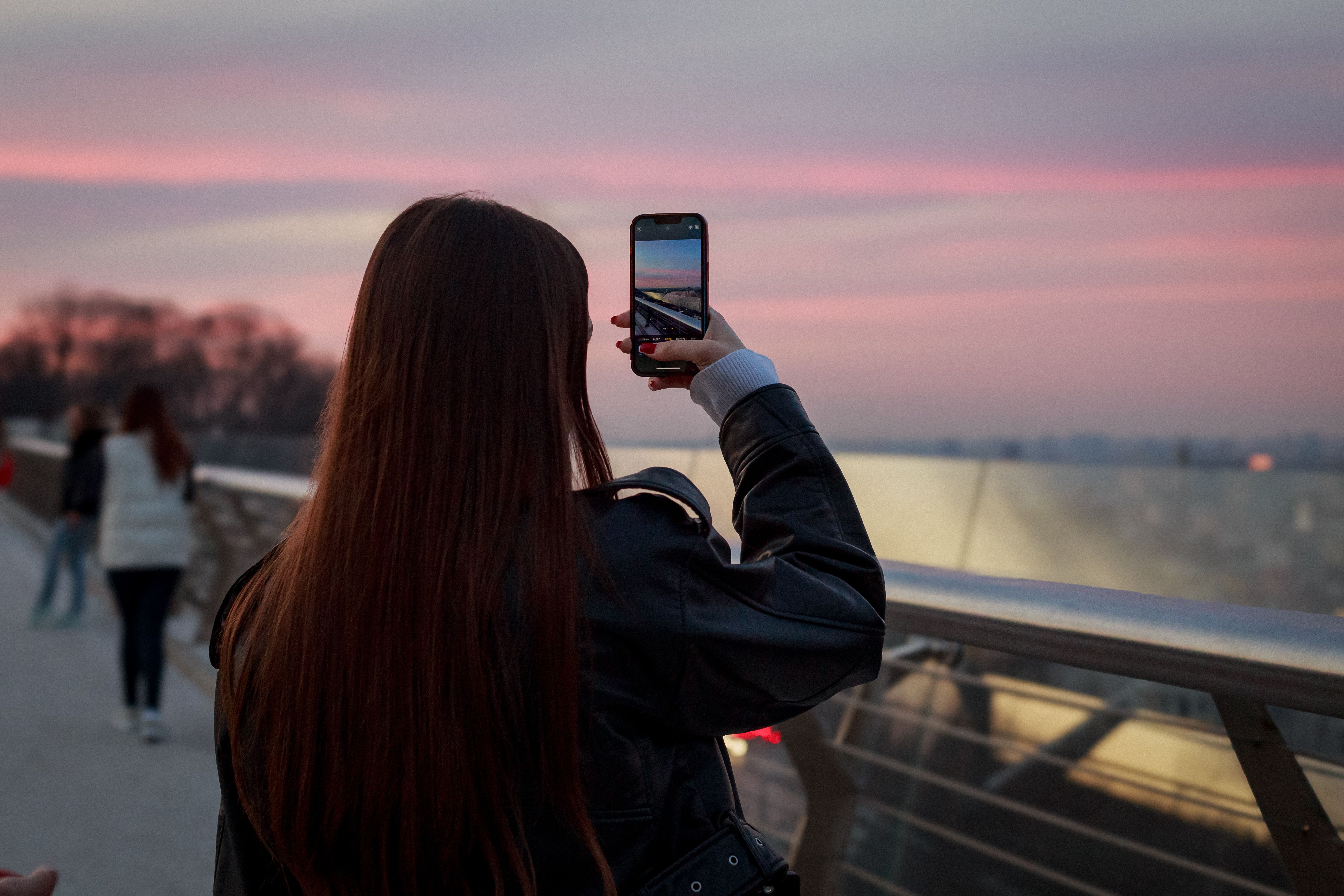 Person In Foreground Photos, Download The BEST Free Person In ...