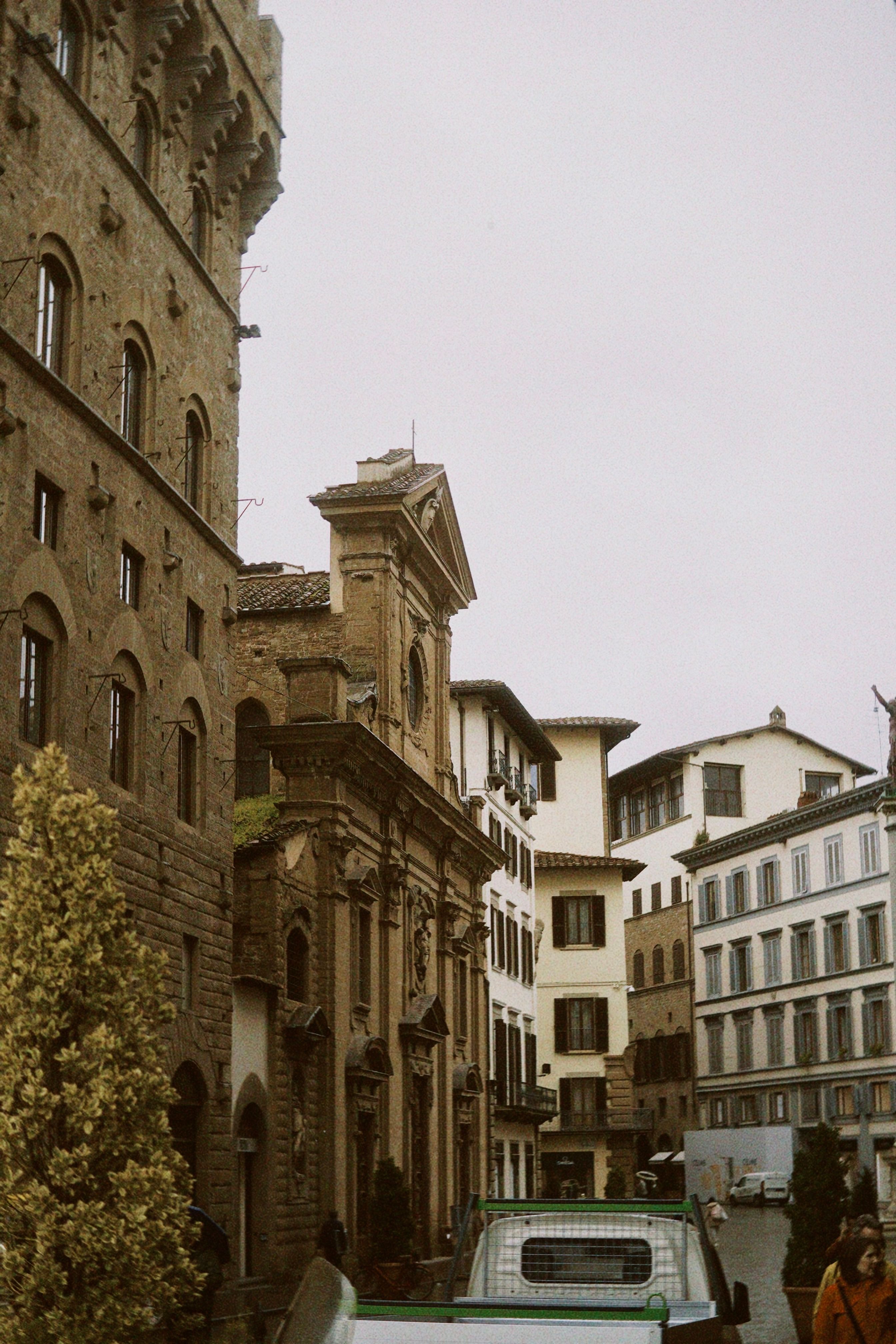 Historic Architecture in Florence, Italy Streetscape · Free Stock Photo