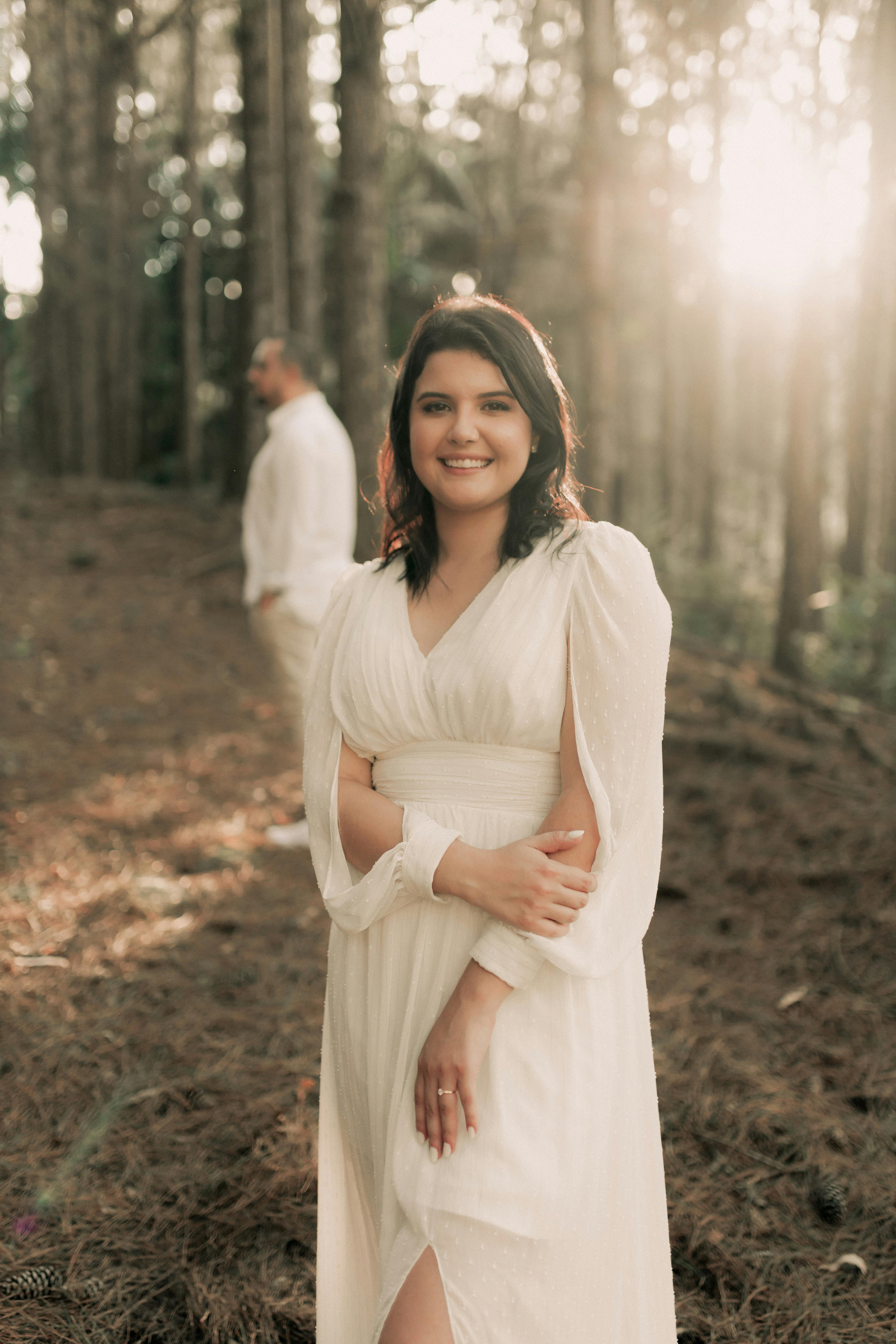 Portrait De Forêt De Rêve Sous Une Douce Lumière Du Soleil · Photo gratuite