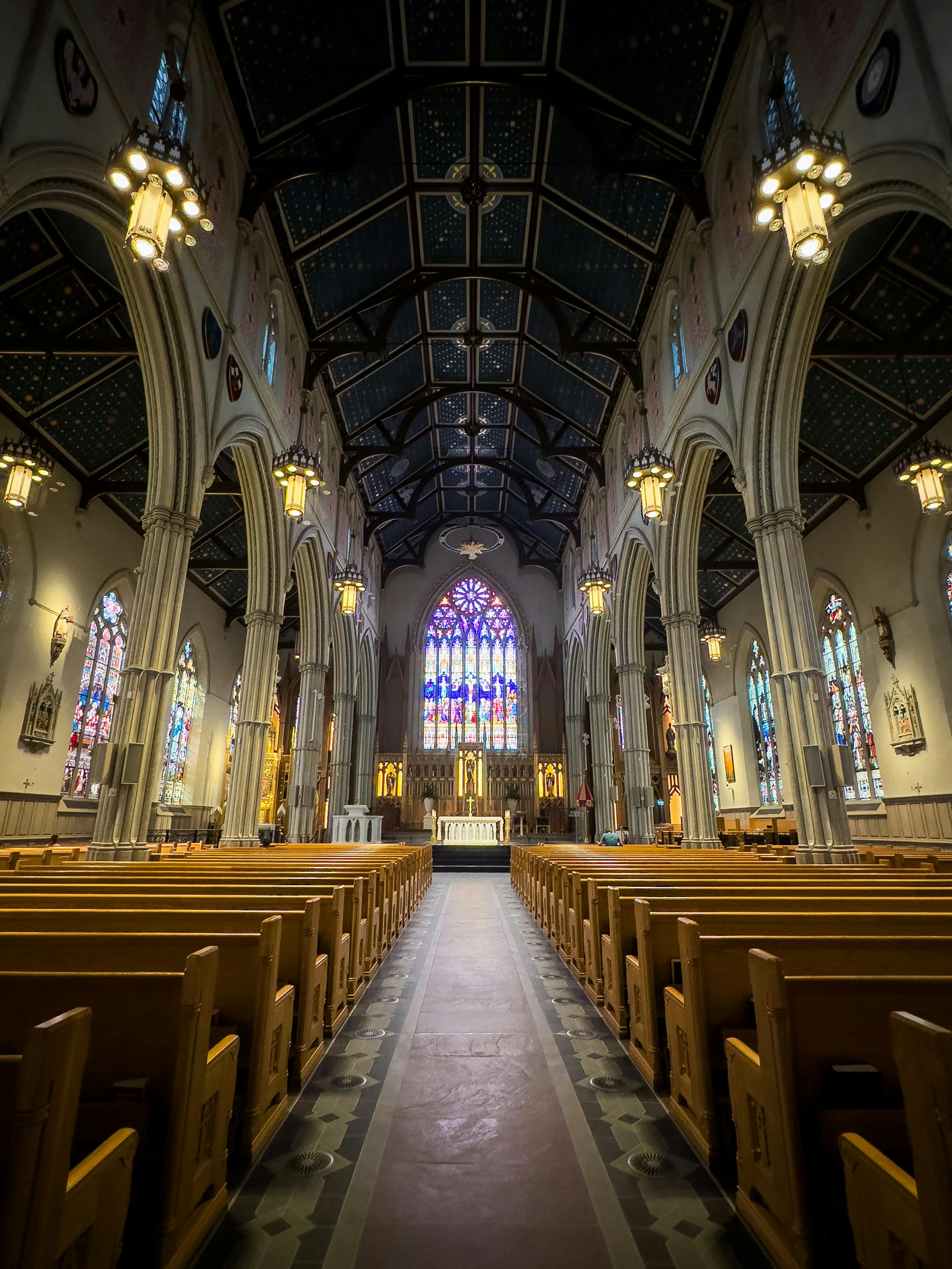 Stunning Interior of a Gothic Cathedral in Toronto · Free Stock Photo