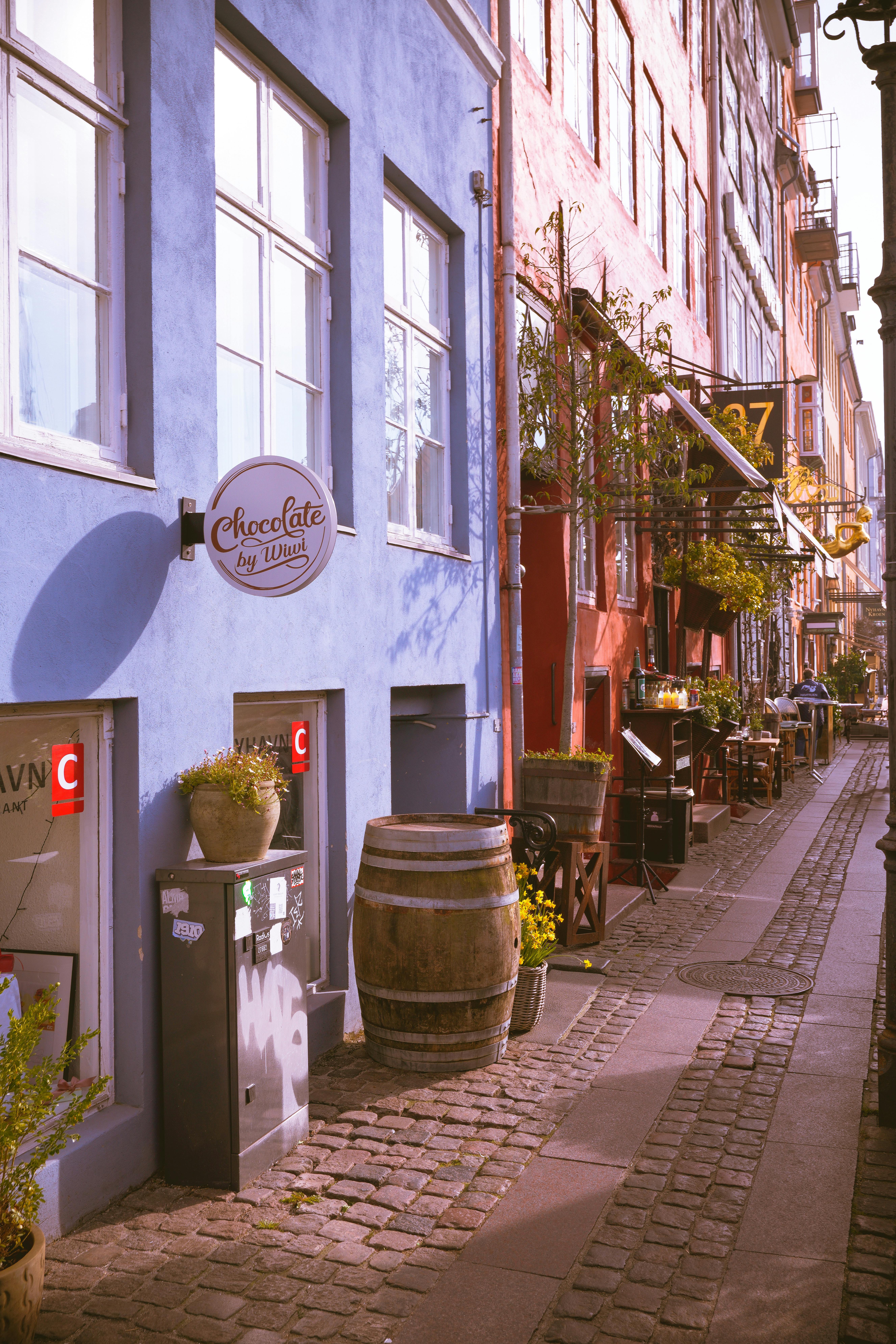 Naft Barrel Photos, Download The BEST Free Naft Barrel Stock Photos ...