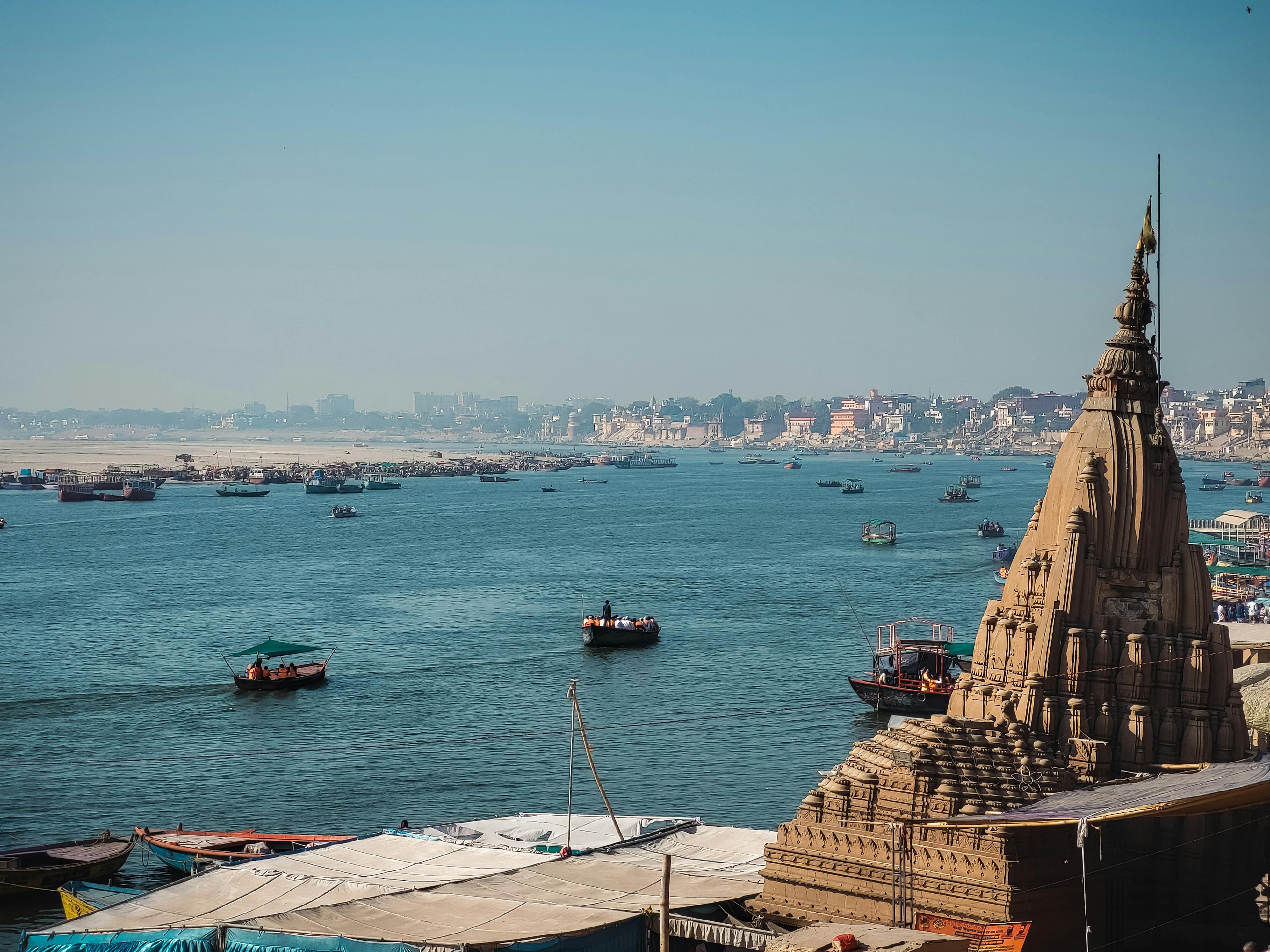 Scenic View of the Ganges River in Varanasi · Free Stock Photo