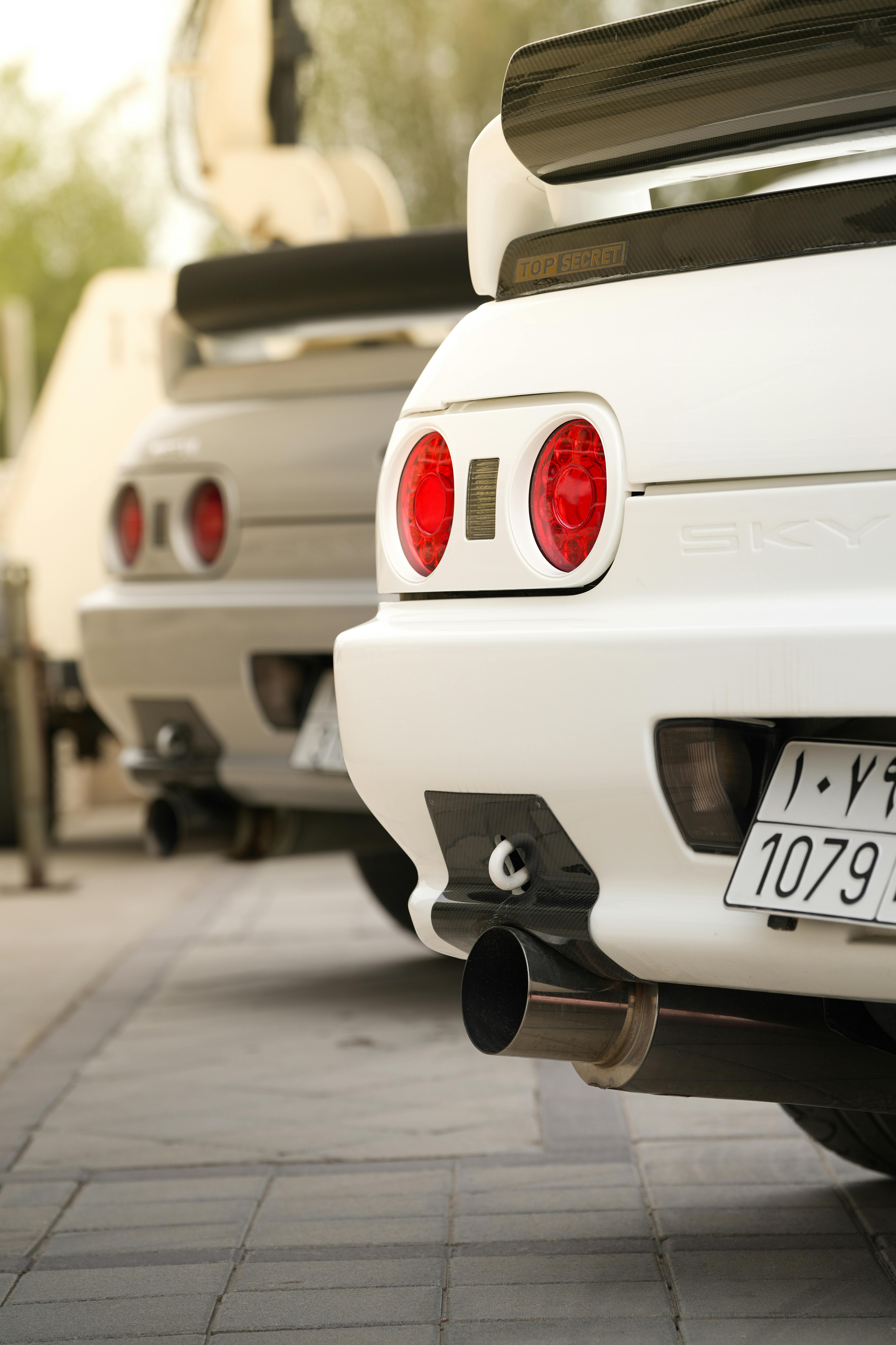 Close-up of Nissan Skyline GTR R32 Tail Lights · Free Stock Photo