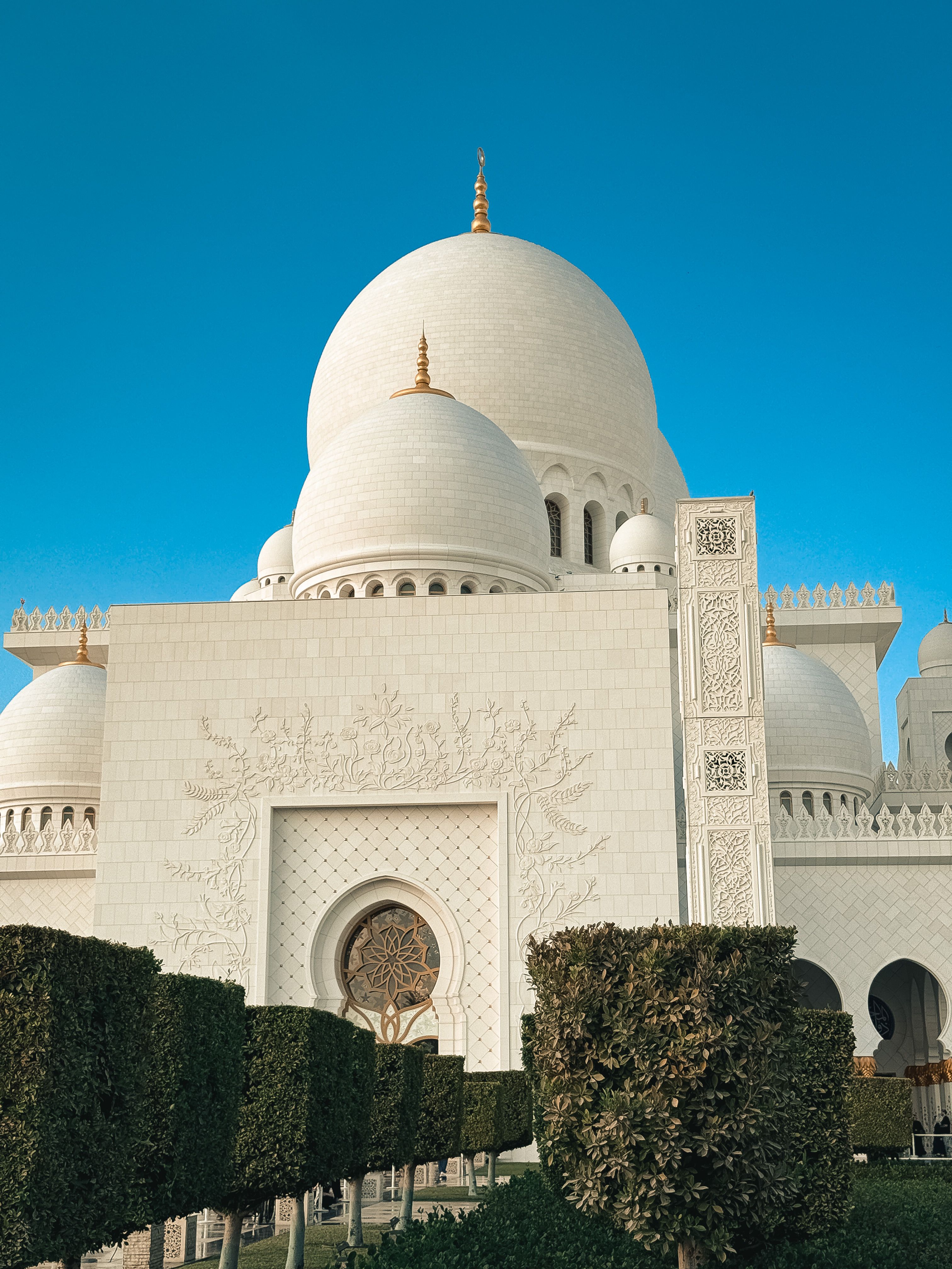 Majestic View of Sheikh Zayed Grand Mosque · Free Stock Photo
