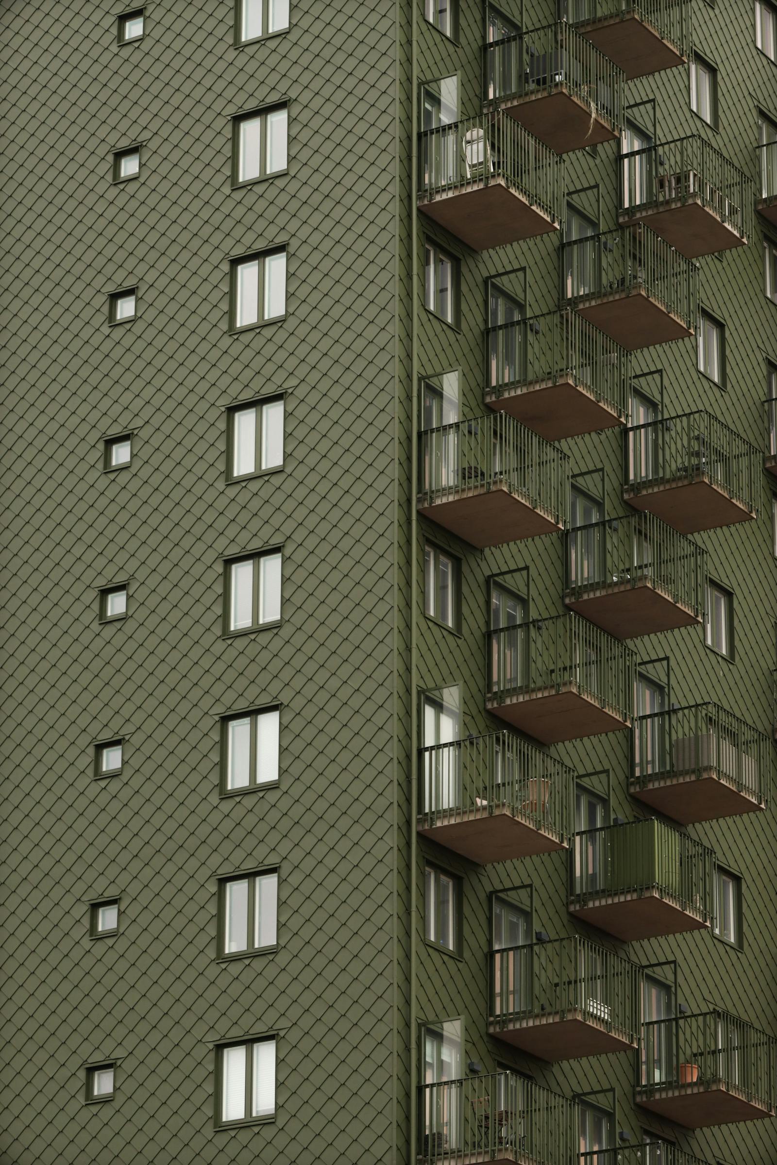 Green Building Photos, Download The BEST Free Green Building Stock ...