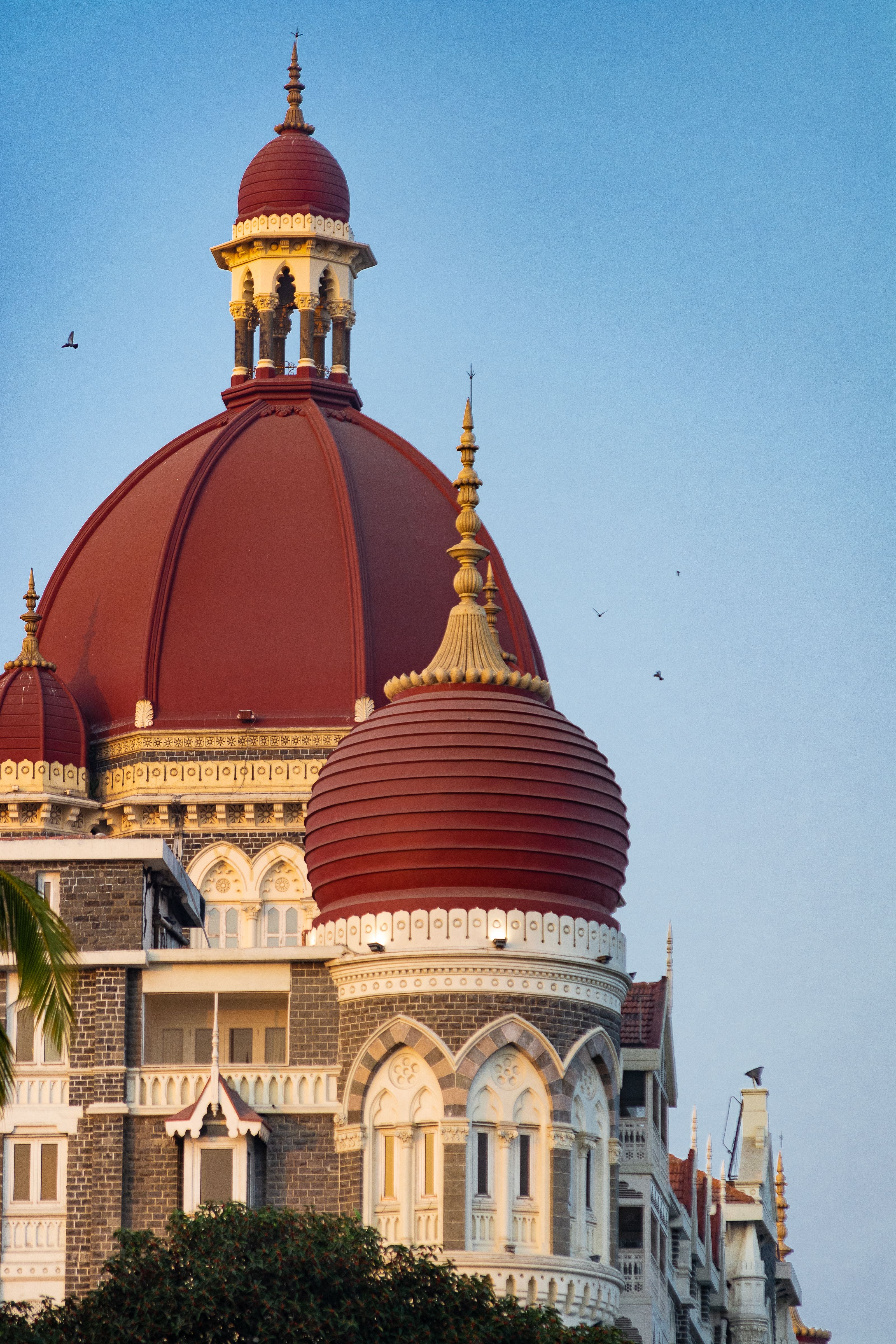 Taj Mahal Palace Dome in Mumbai at Sunset · Free Stock Photo