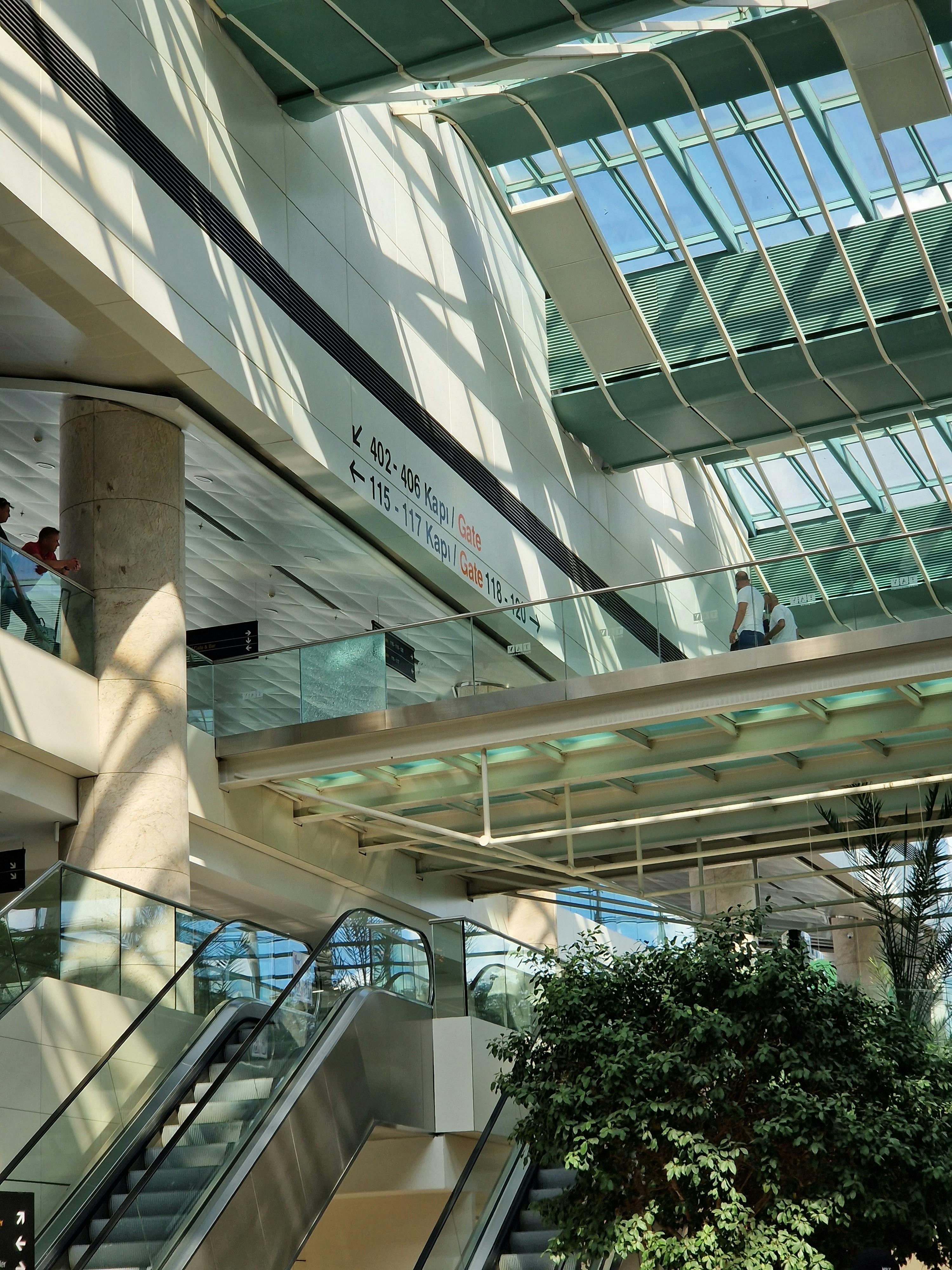 Laboratorium Mall Photos, Download The BEST Free Laboratorium Mall ...