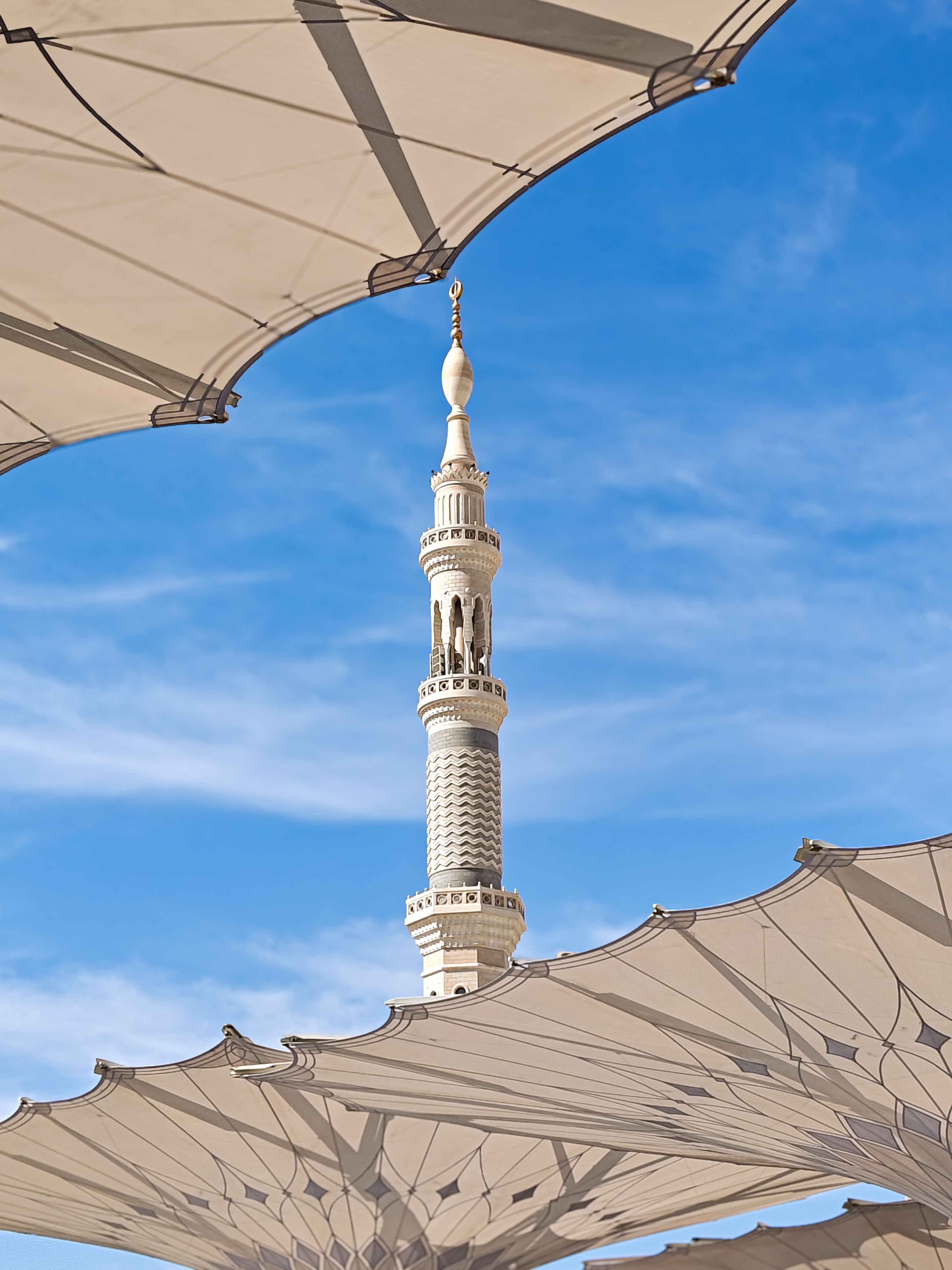Beautiful View of Madinah Mosque Minaret · Free Stock Photo
