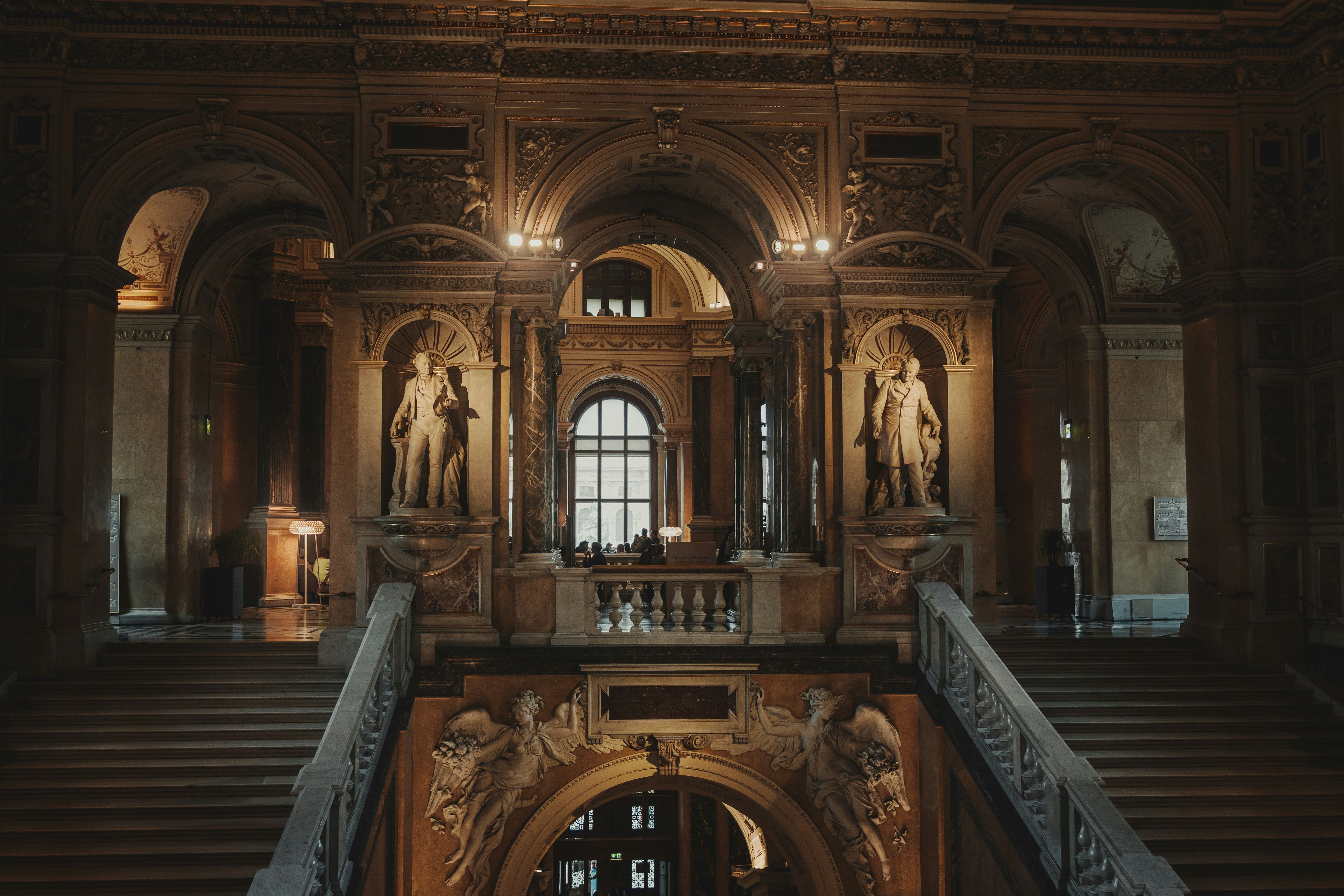 Grand Interior of Vienna Museum with Statues · Free Stock Photo