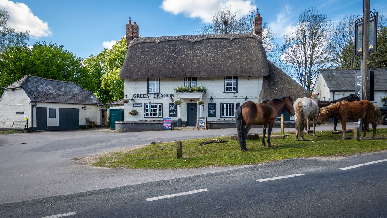Old Pub Photos, Download The BEST Free Old Pub Stock Photos & HD Images