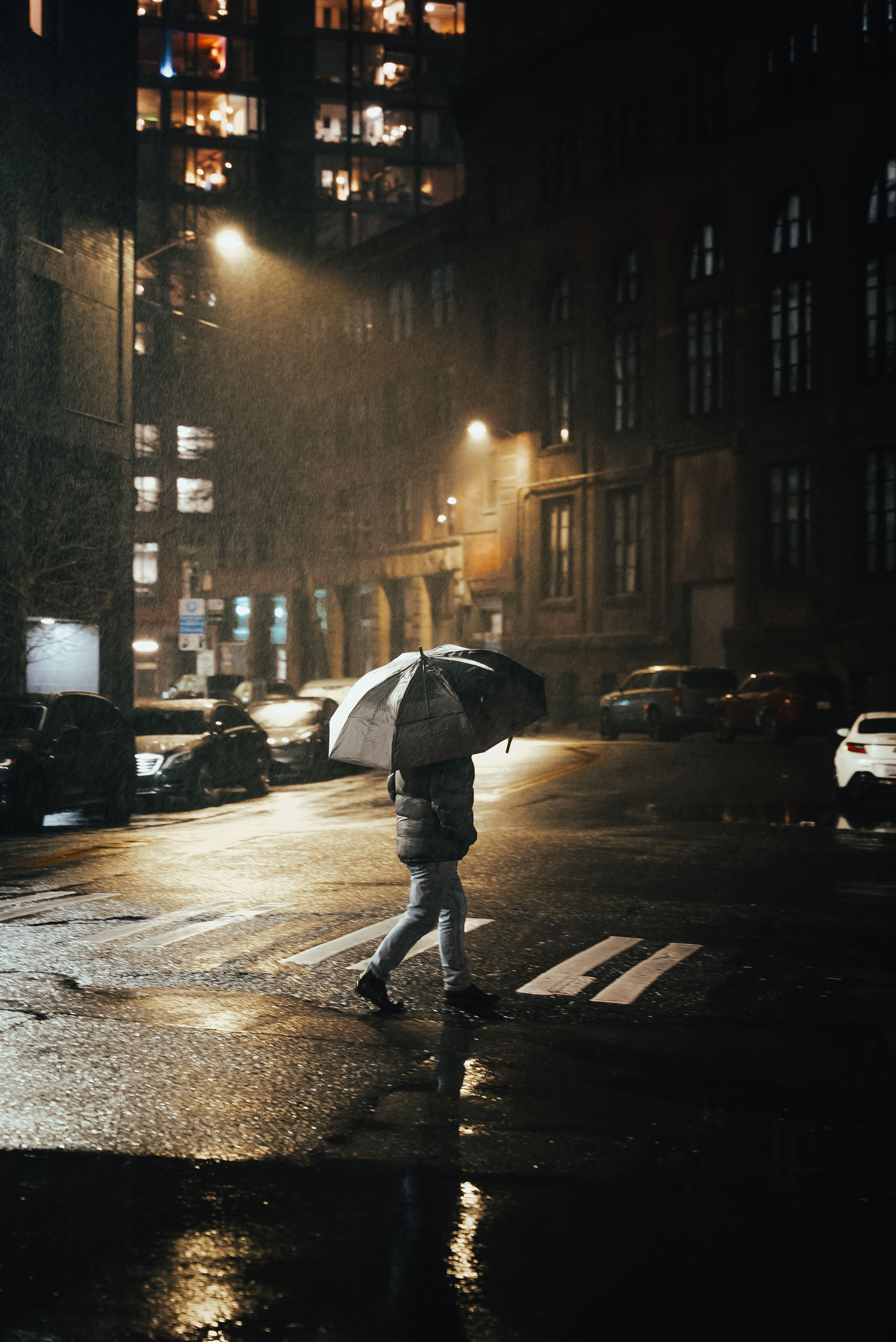 Moody Urban Night Scene with Umbrella in Seattle · Free Stock Photo