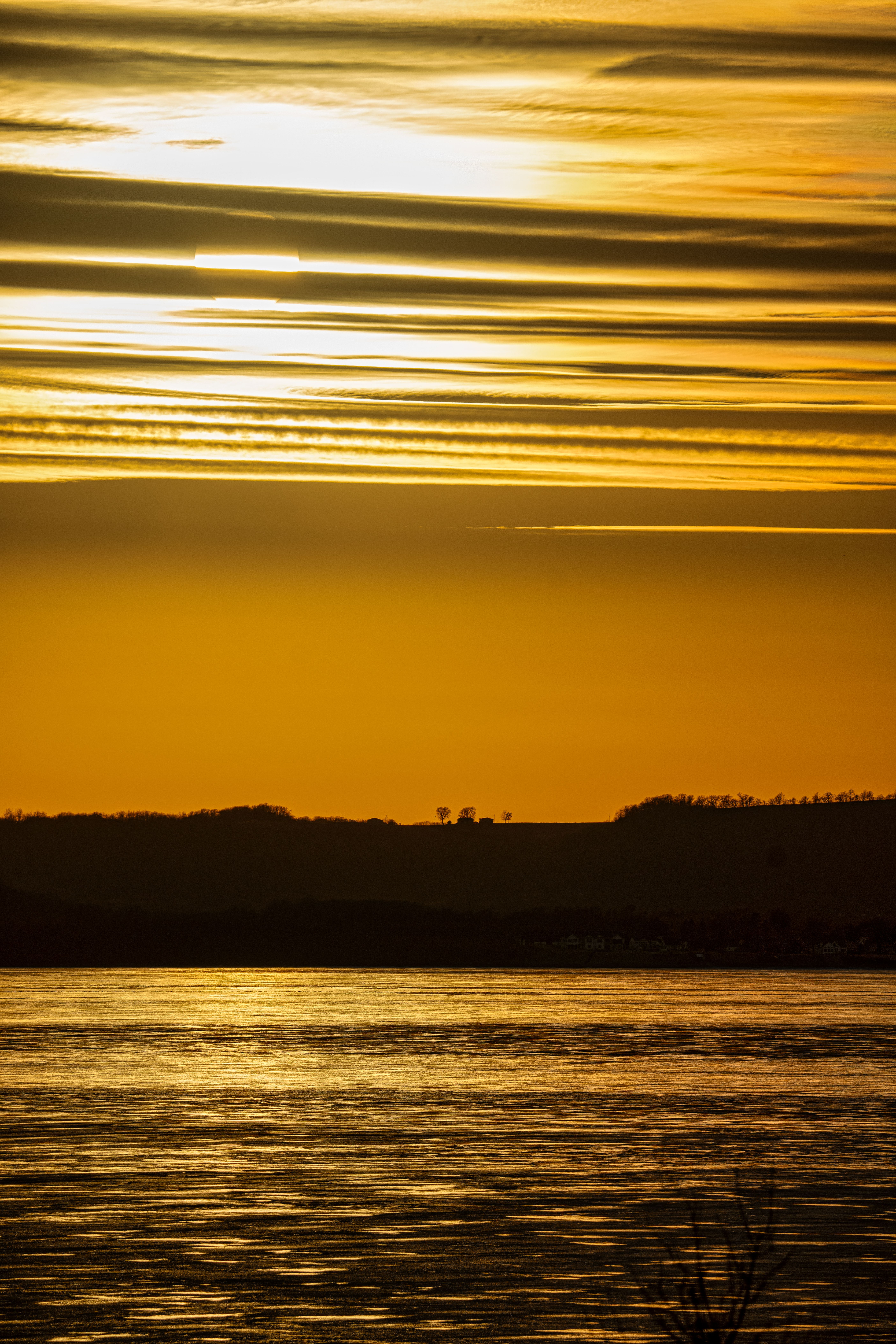 Vibrant Sunset Over Lake Pepin, Wisconsin · Free Stock Photo