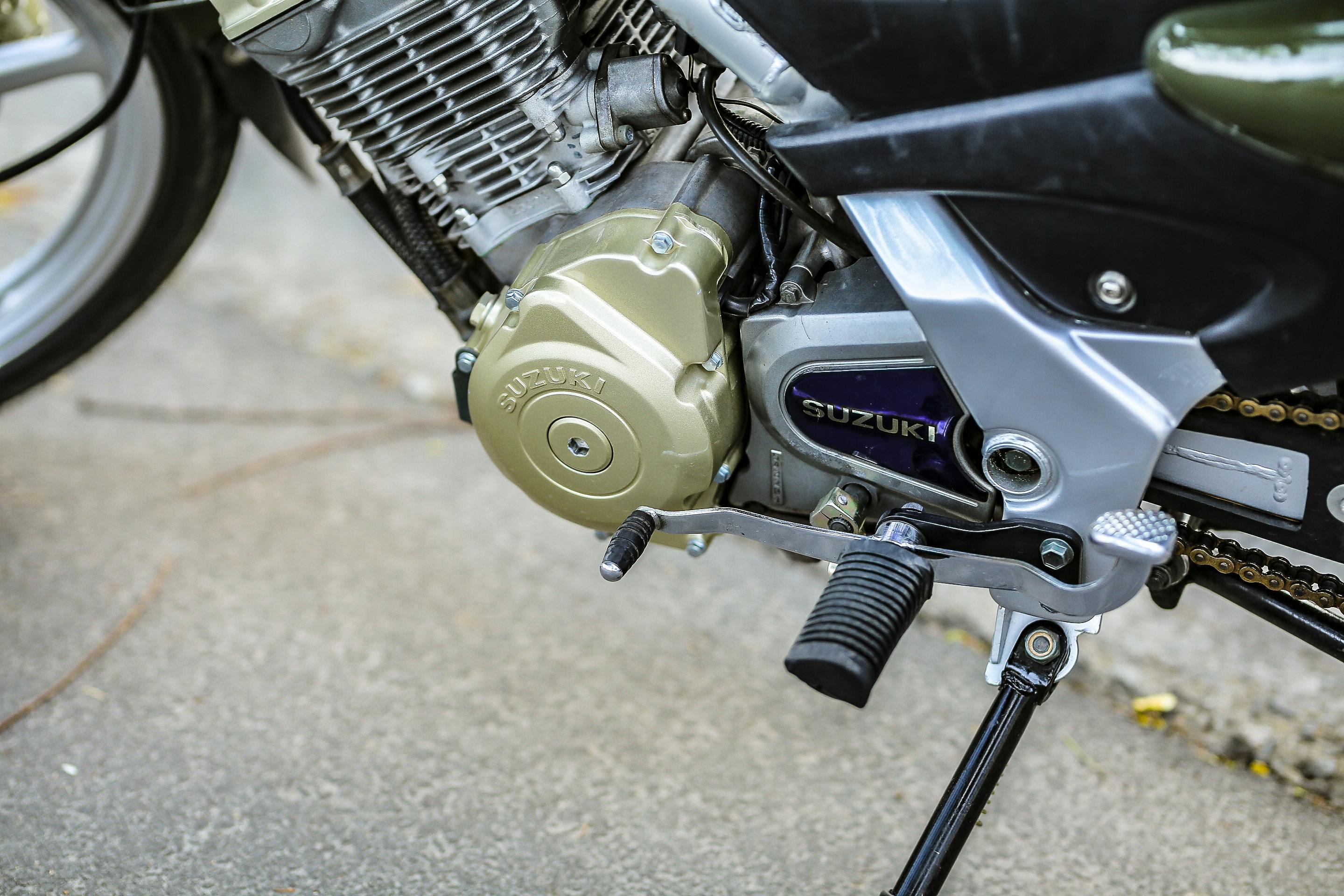 Close-up of a Suzuki Motorcycle Engine · Free Stock Photo