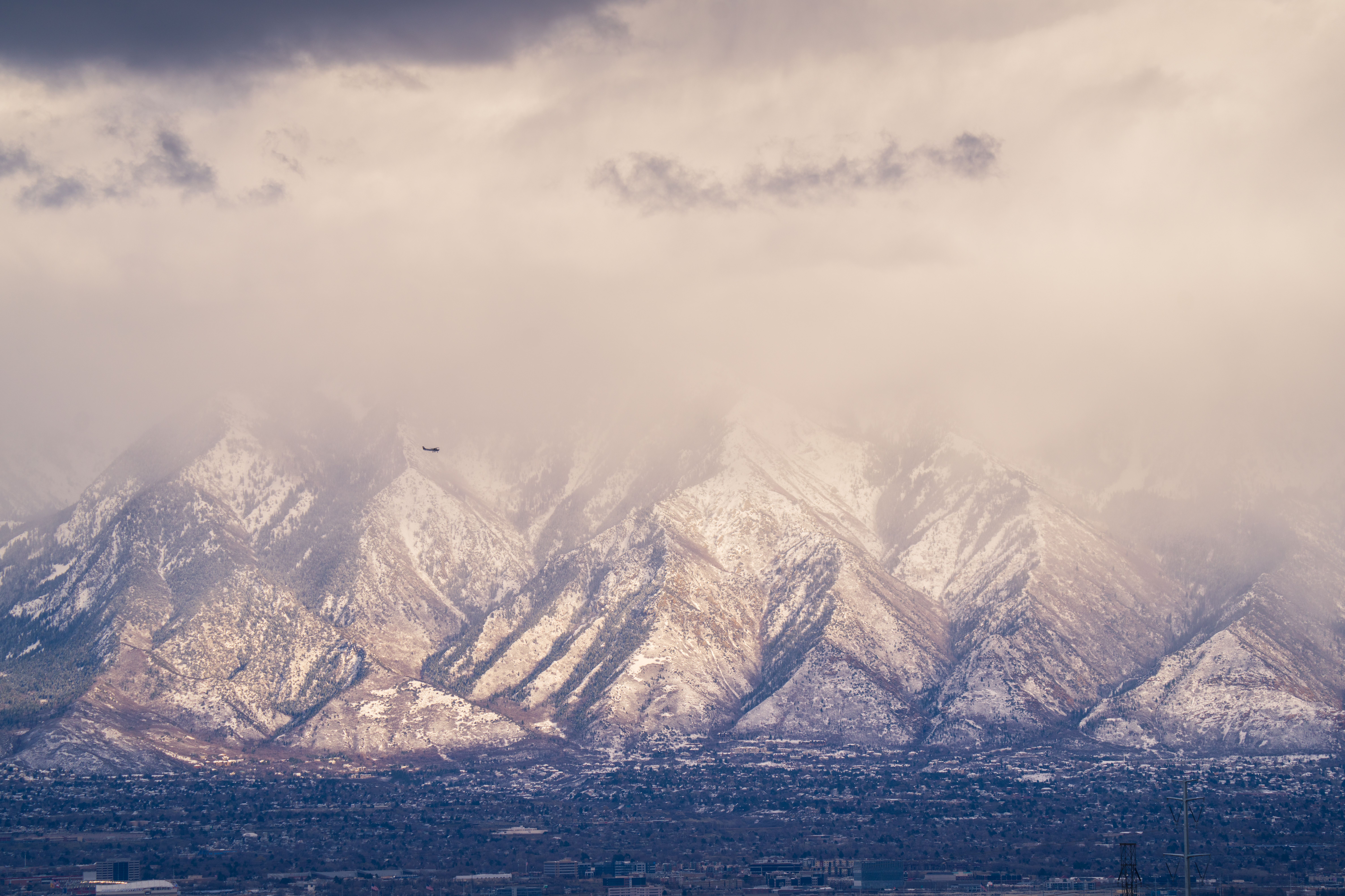 Dramatic Wasatch Mountains in Spring Snow · Free Stock Photo