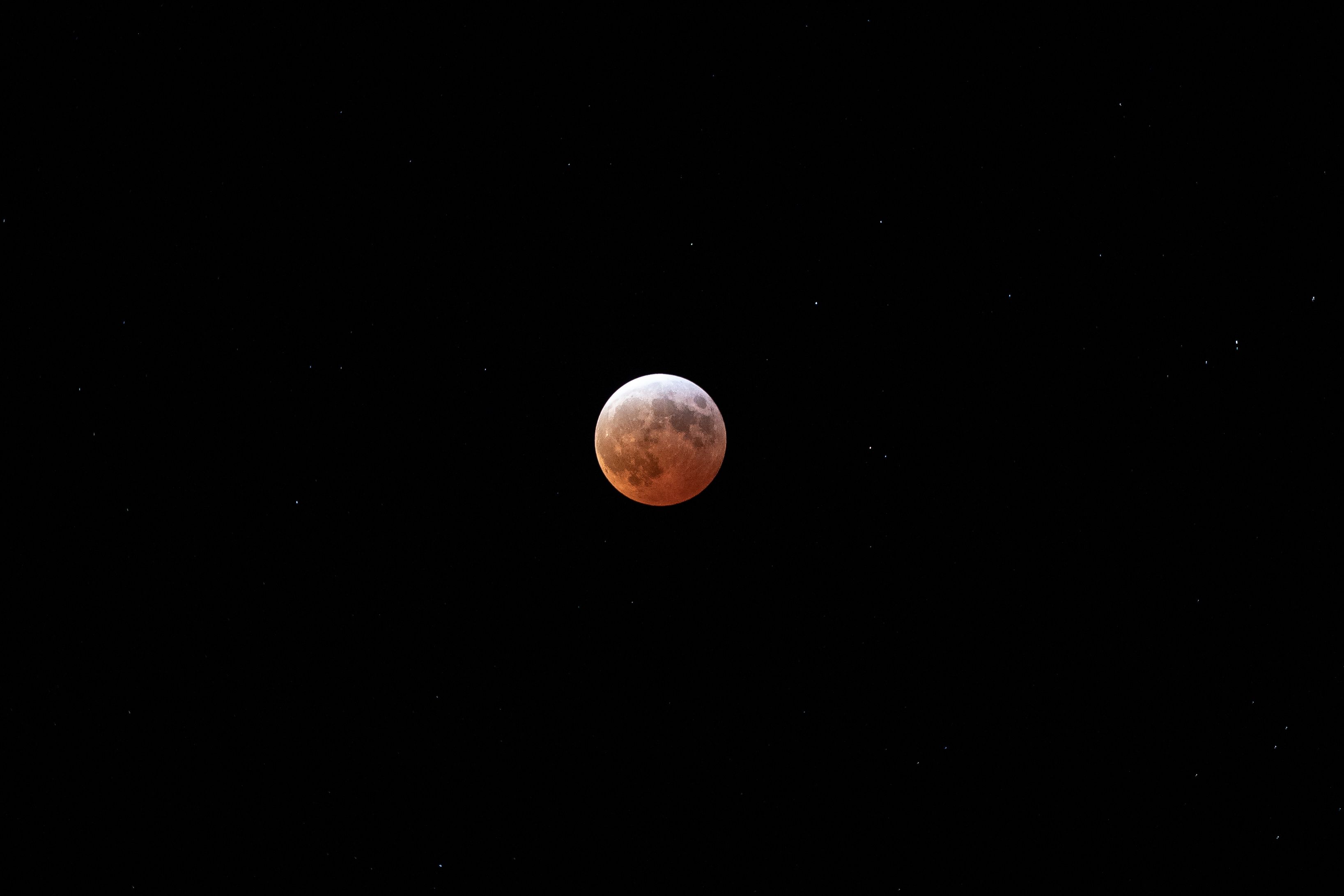 Captivating Lunar Eclipse Over Mexico's Night Sky · Free Stock Photo