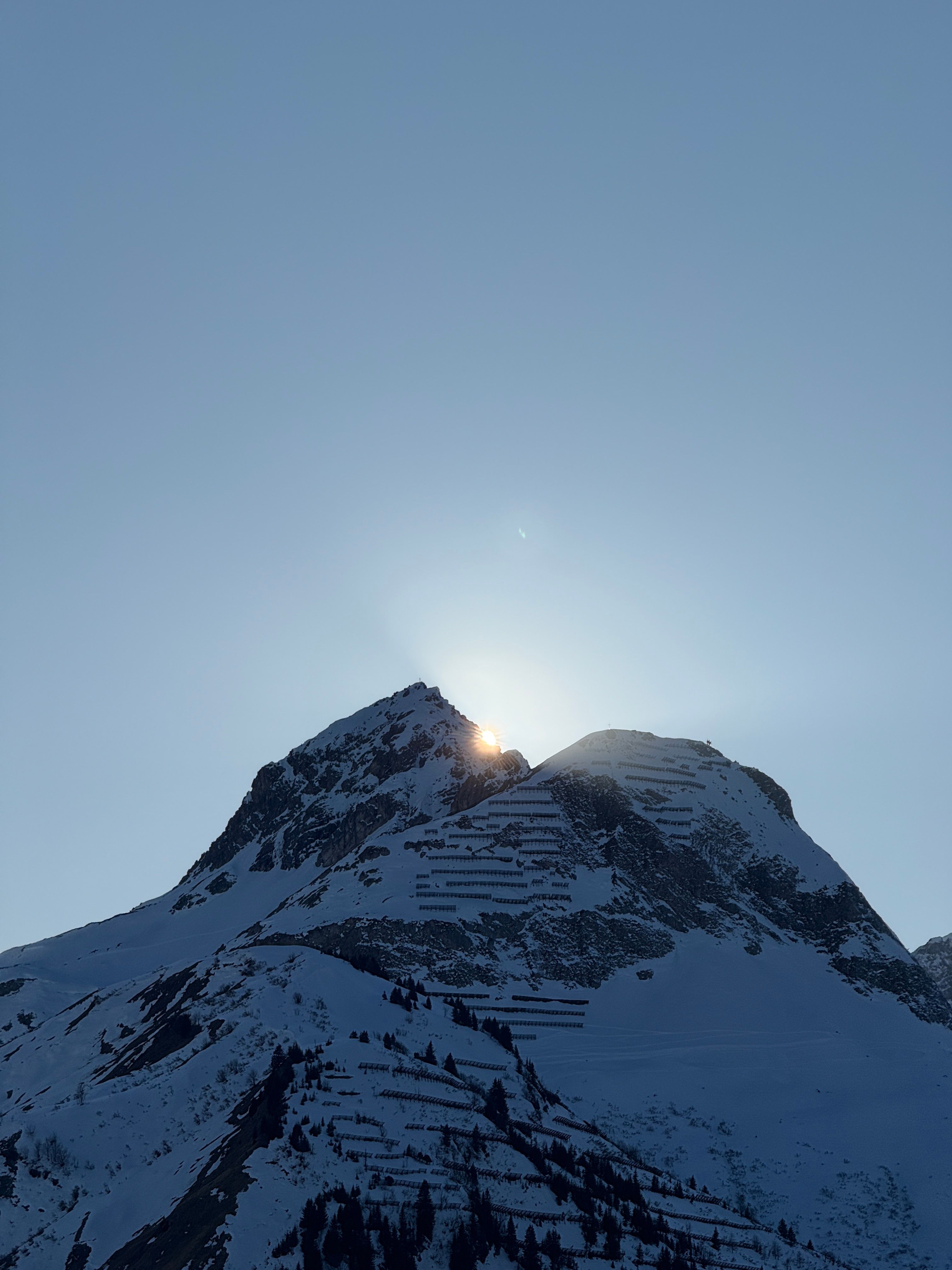 Stunning Sunrise over Snowy Austrian Alps · Free Stock Photo