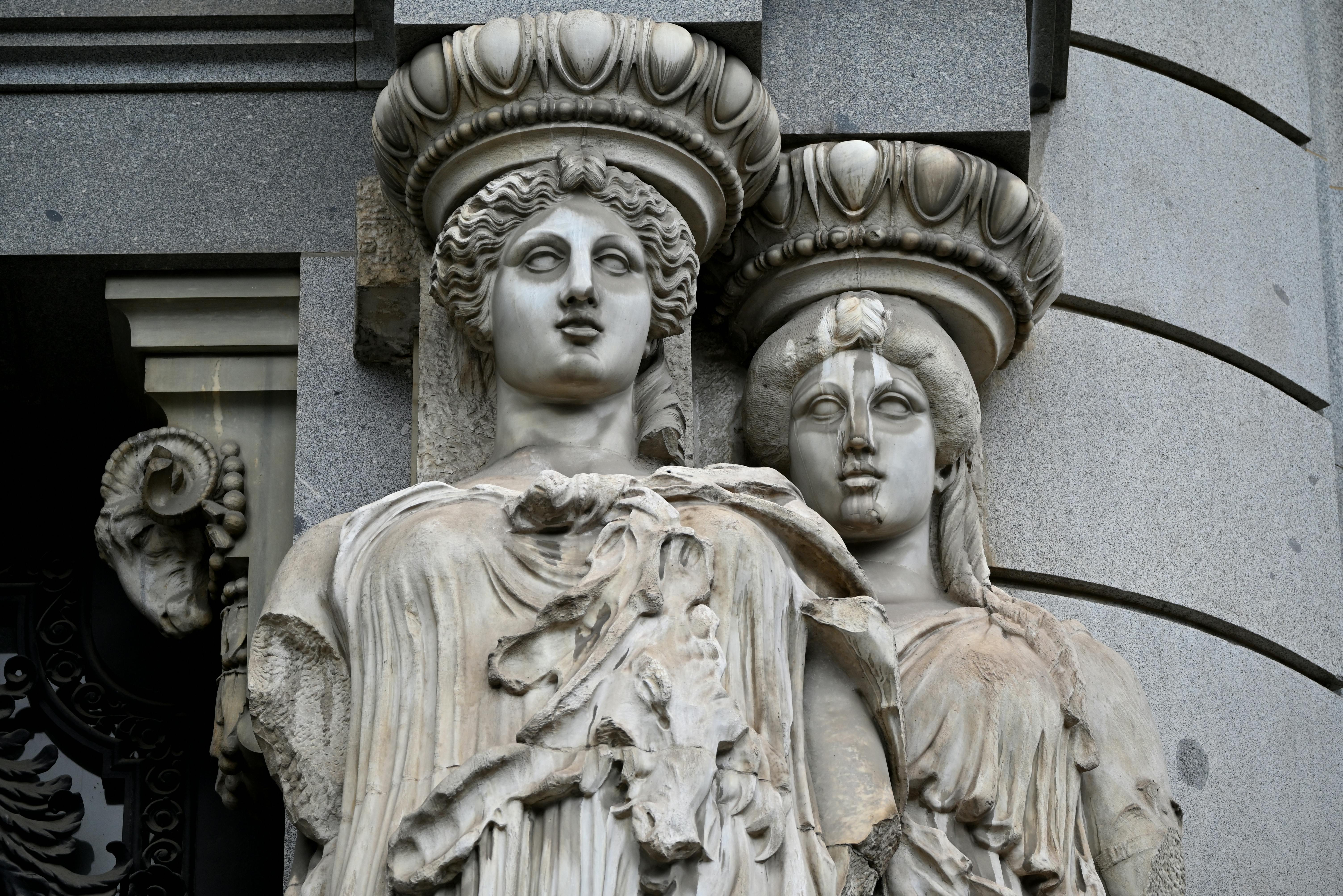 Classical Architecture Statues in Madrid · Free Stock Photo