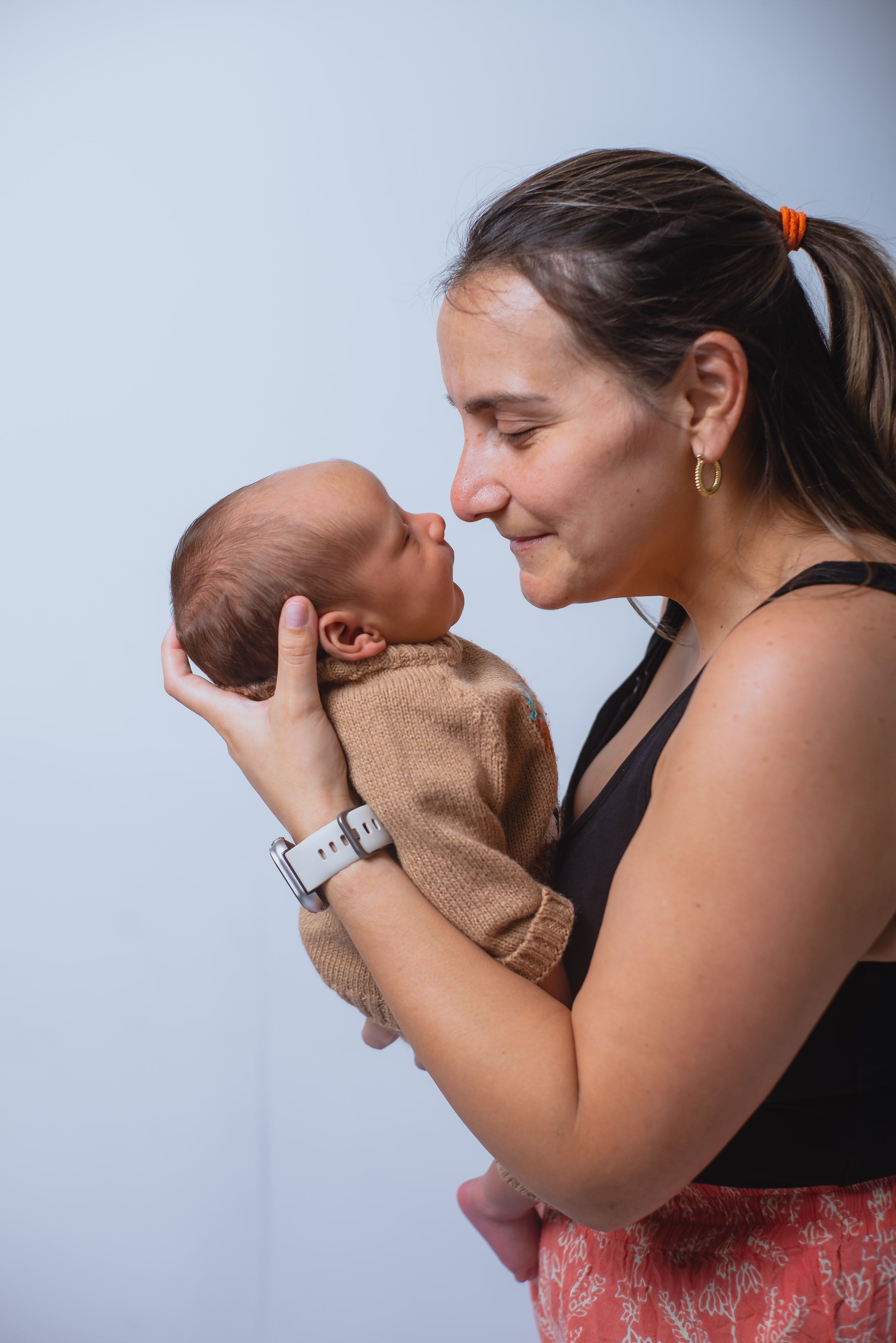 Un Tierno Momento Madre Bebé En Caracas · Foto de stock gratuita