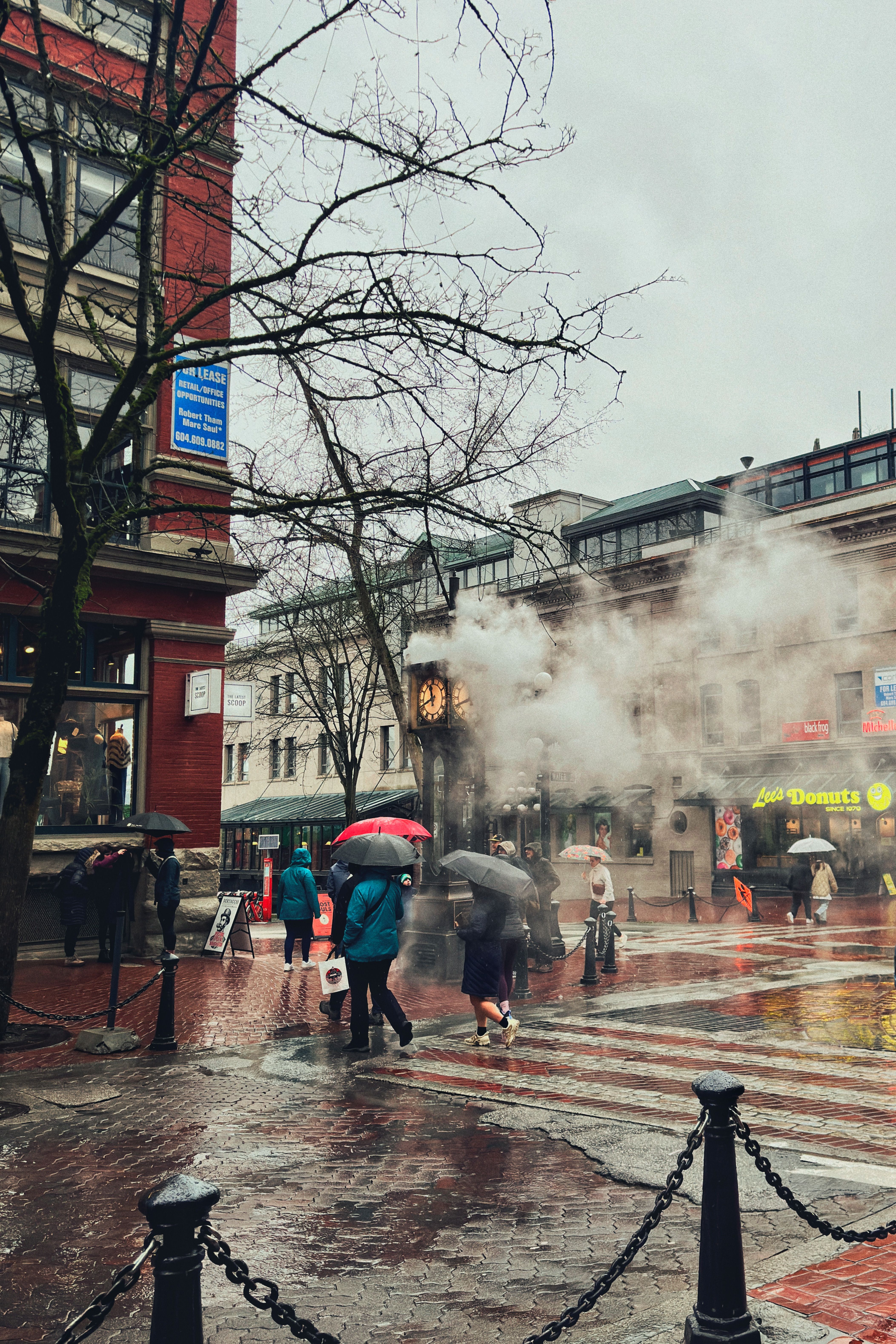 Rainy Day at Steam Clock in Vancouver Street · Free Stock Photo