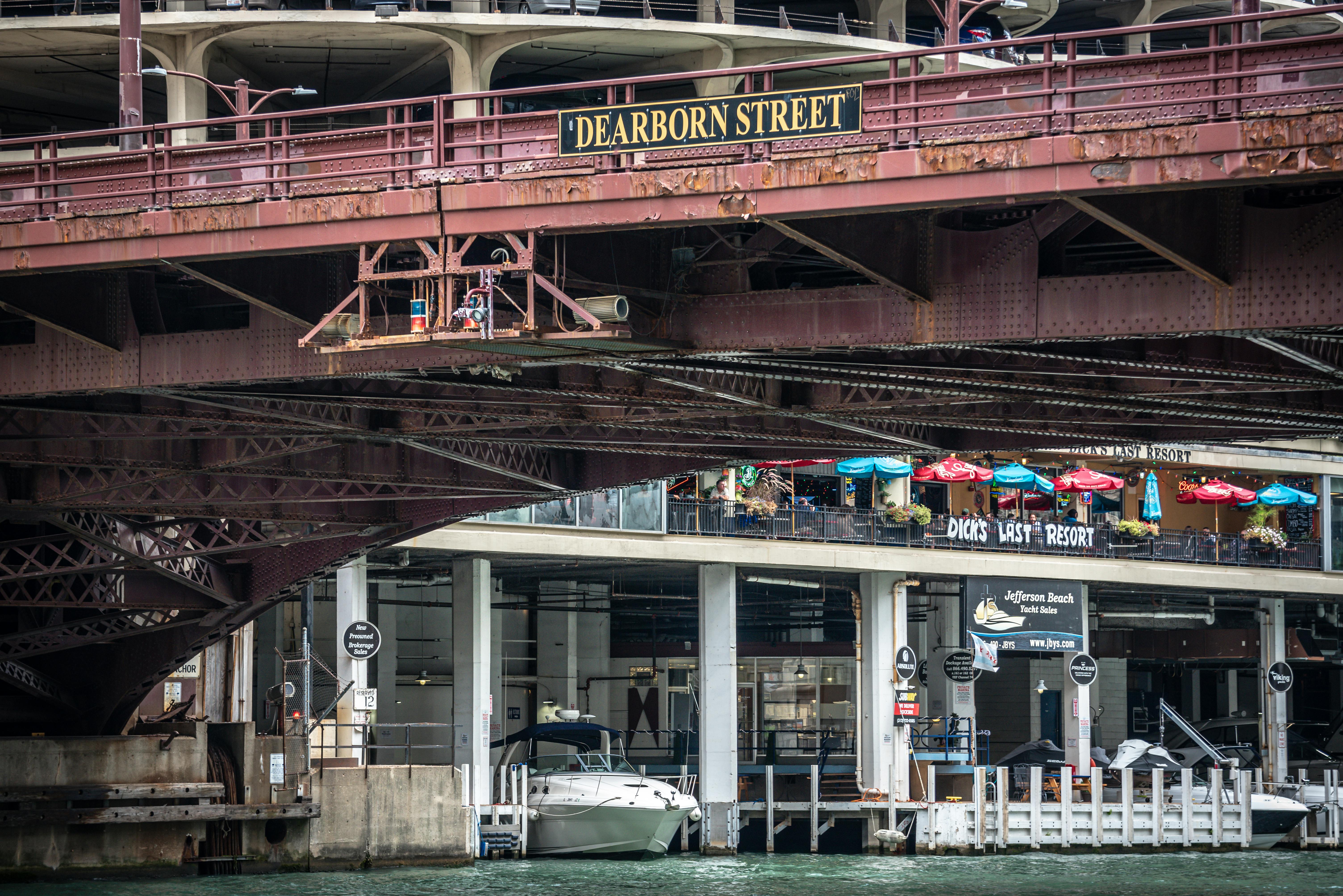 Chicago Dearborn Street Bridge and River View · Free Stock Photo