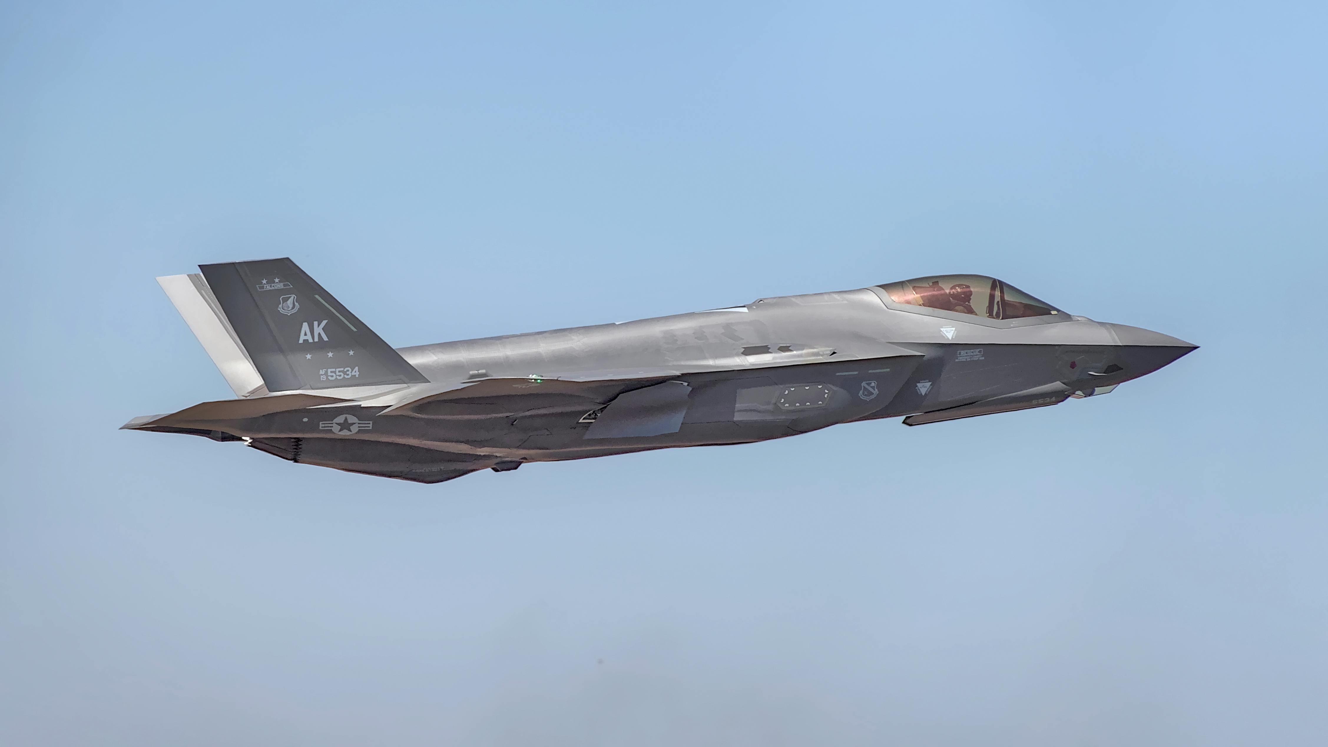 F-35 Fighter Jet in Flight Over Bengaluru · Free Stock Photo