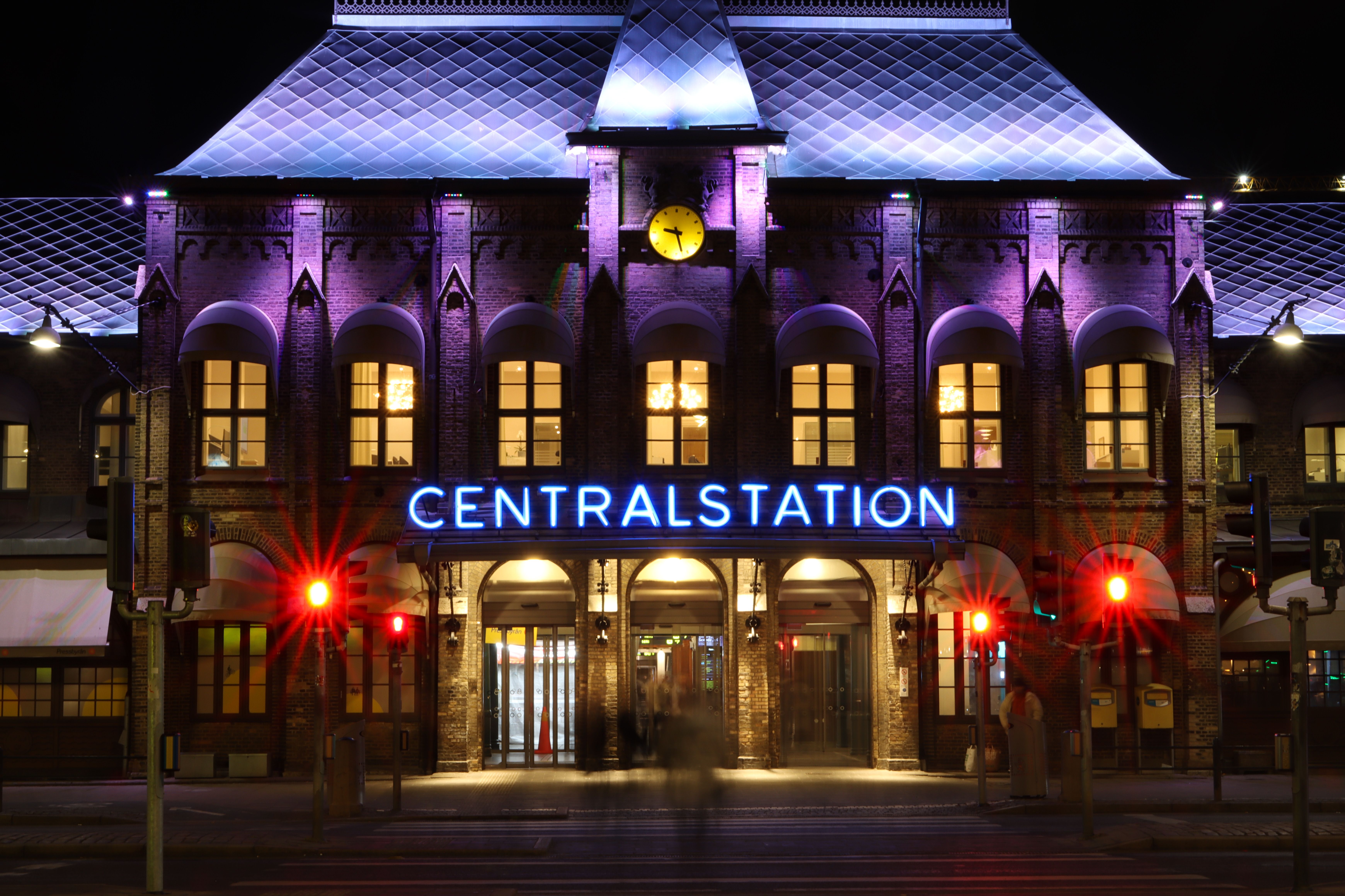 Night View of Gothenburg Central Station · Free Stock Photo