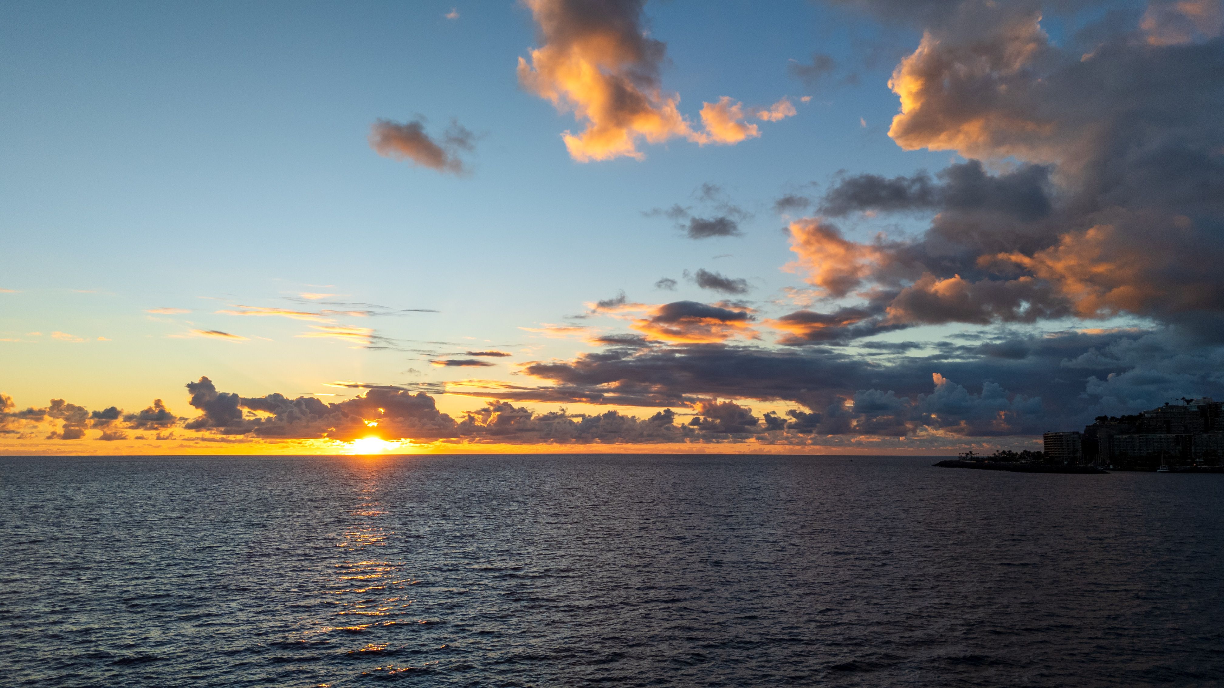Stunning Sunset over Atlantic Ocean in Canary Islands · Free Stock Photo