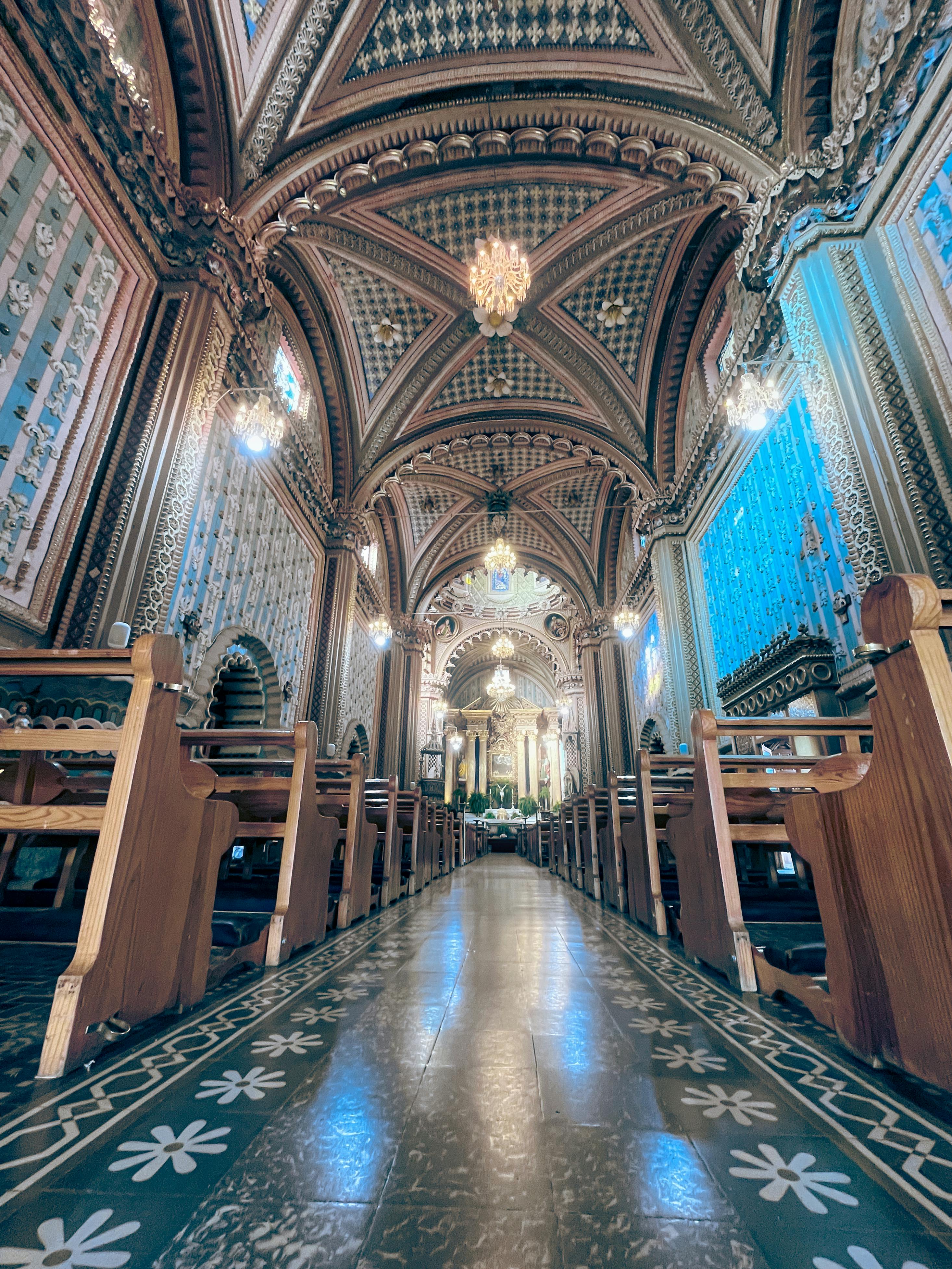 Stunning Neo-Classical Church Interior in Tlalpujahua · Free Stock Photo