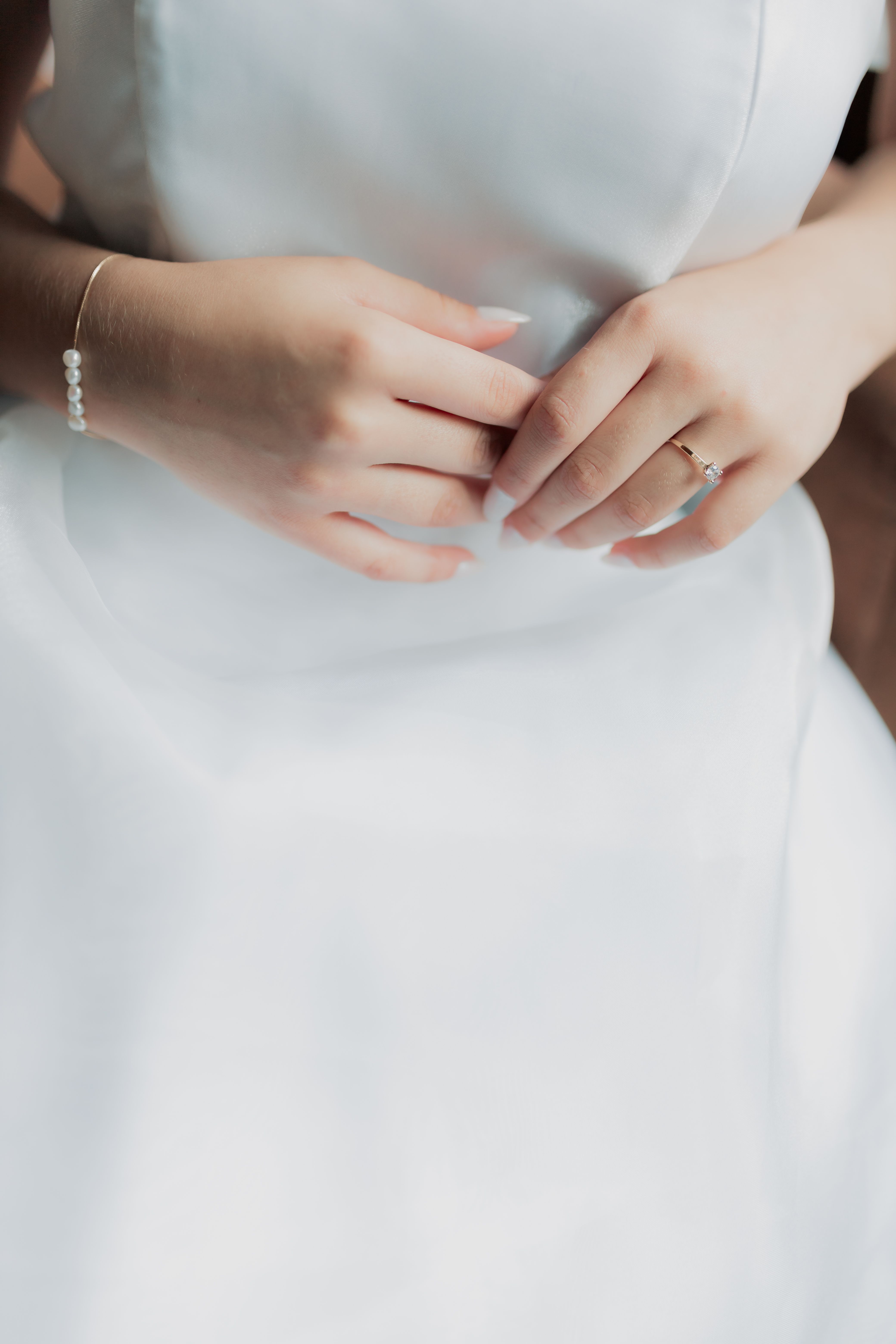 Close-up of a Bride's Hands with Wedding Ring · Free Stock Photo