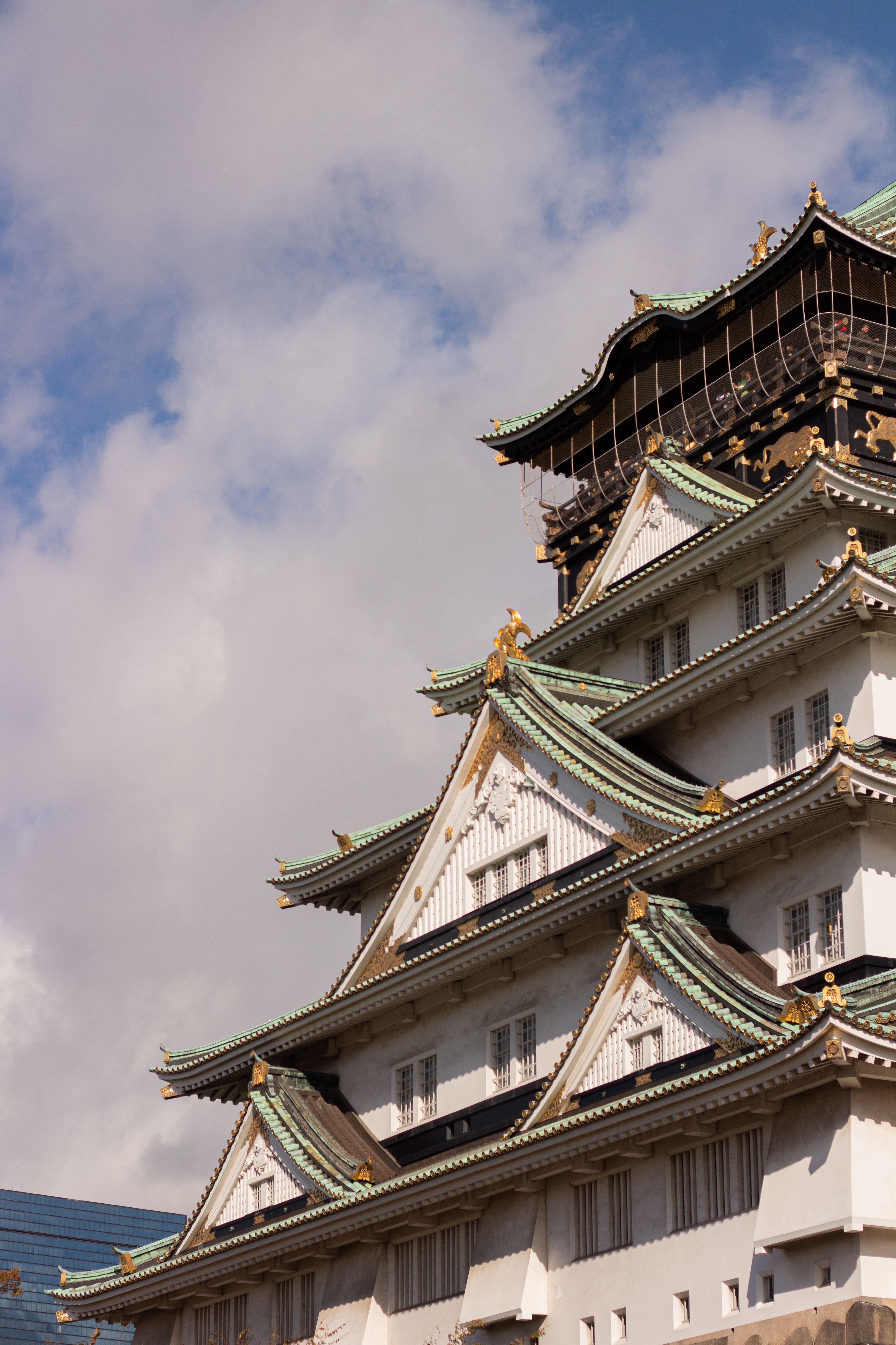 Osaka Castle Against a Clear Blue Sky · Free Stock Photo