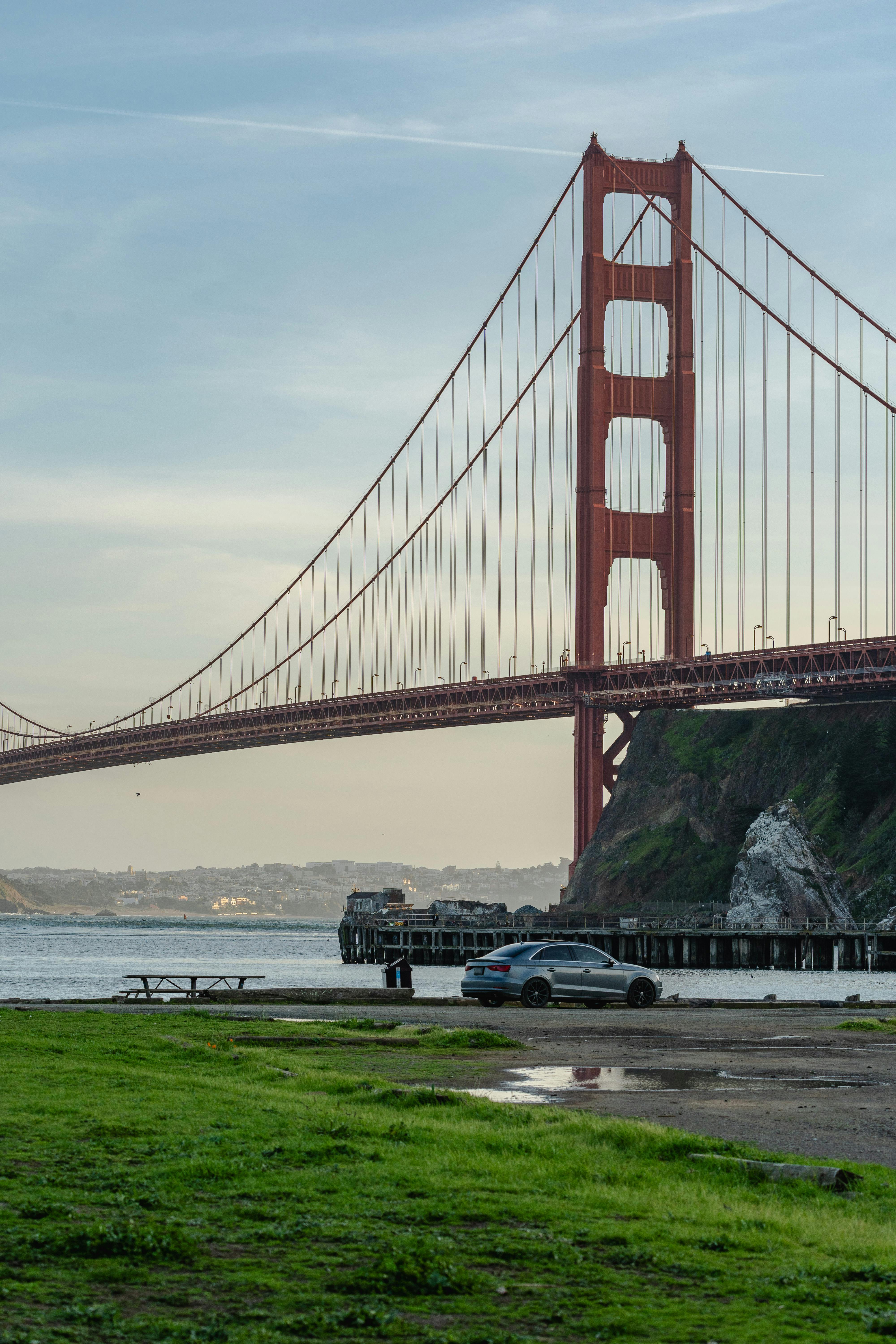 The Iconic Golden Gate Bridge at Dusk · Free Stock Photo