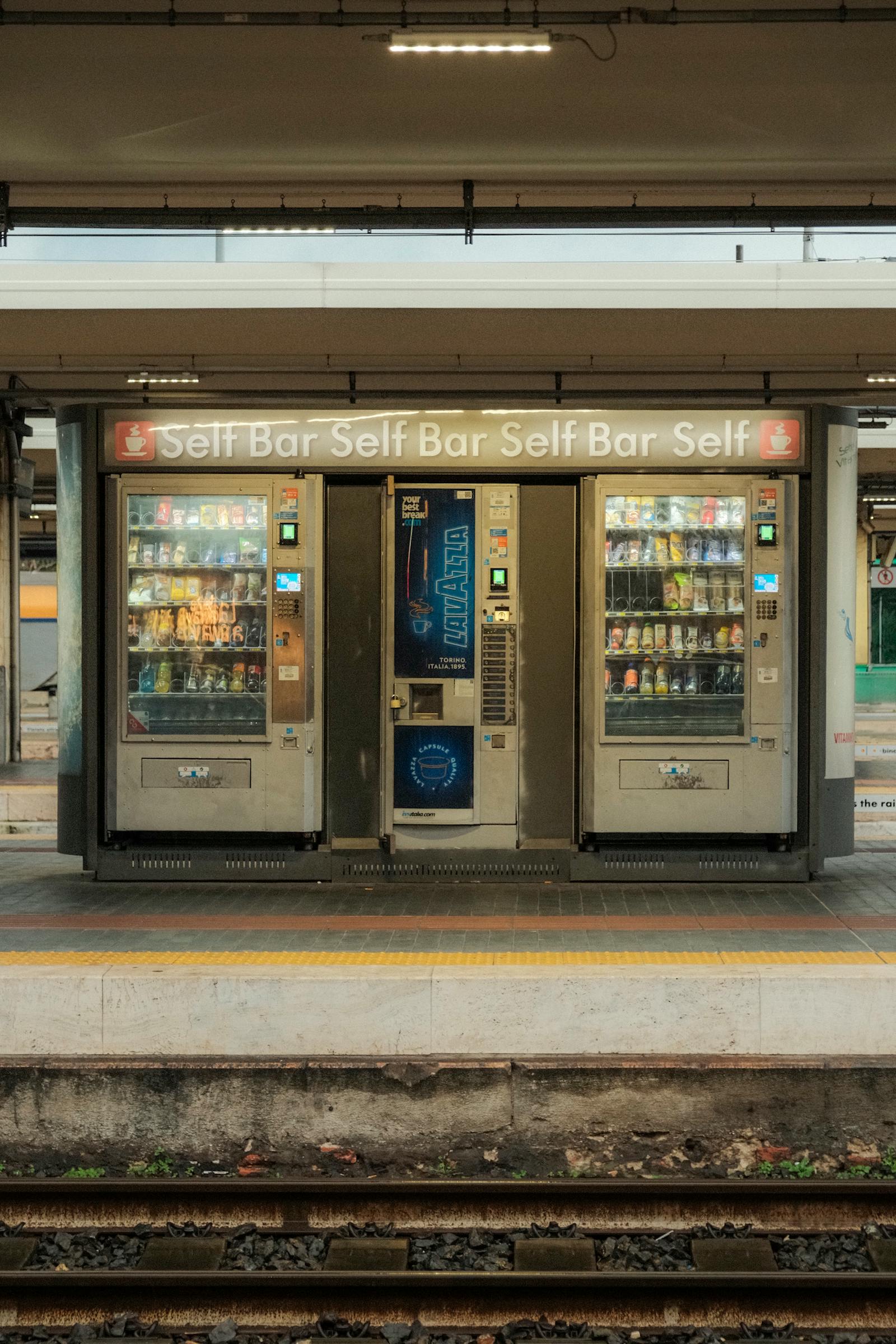 Vending Machine Photos, Download The BEST Free Vending Machine Stock ...